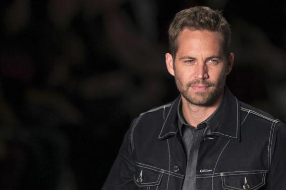 Xe của Paul Walker chạy 160 km/giờ khi gặp tai nạn