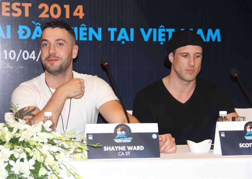 Shayne Ward hội ngộ Đàm Vĩnh Hưng tại TP HCM