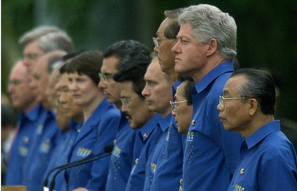 APEC nóng chuyện thời trang