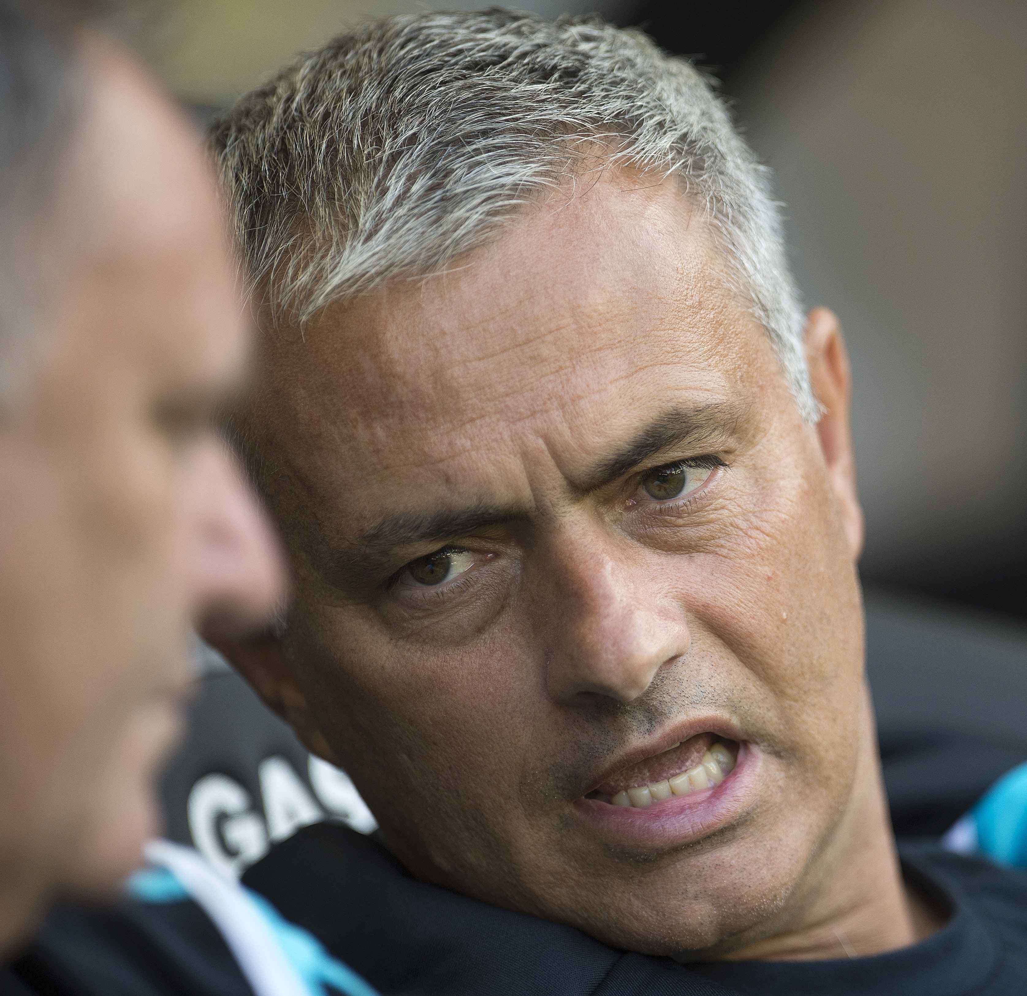 HLV Mourinho vẫn kiên nhẫn với Torres