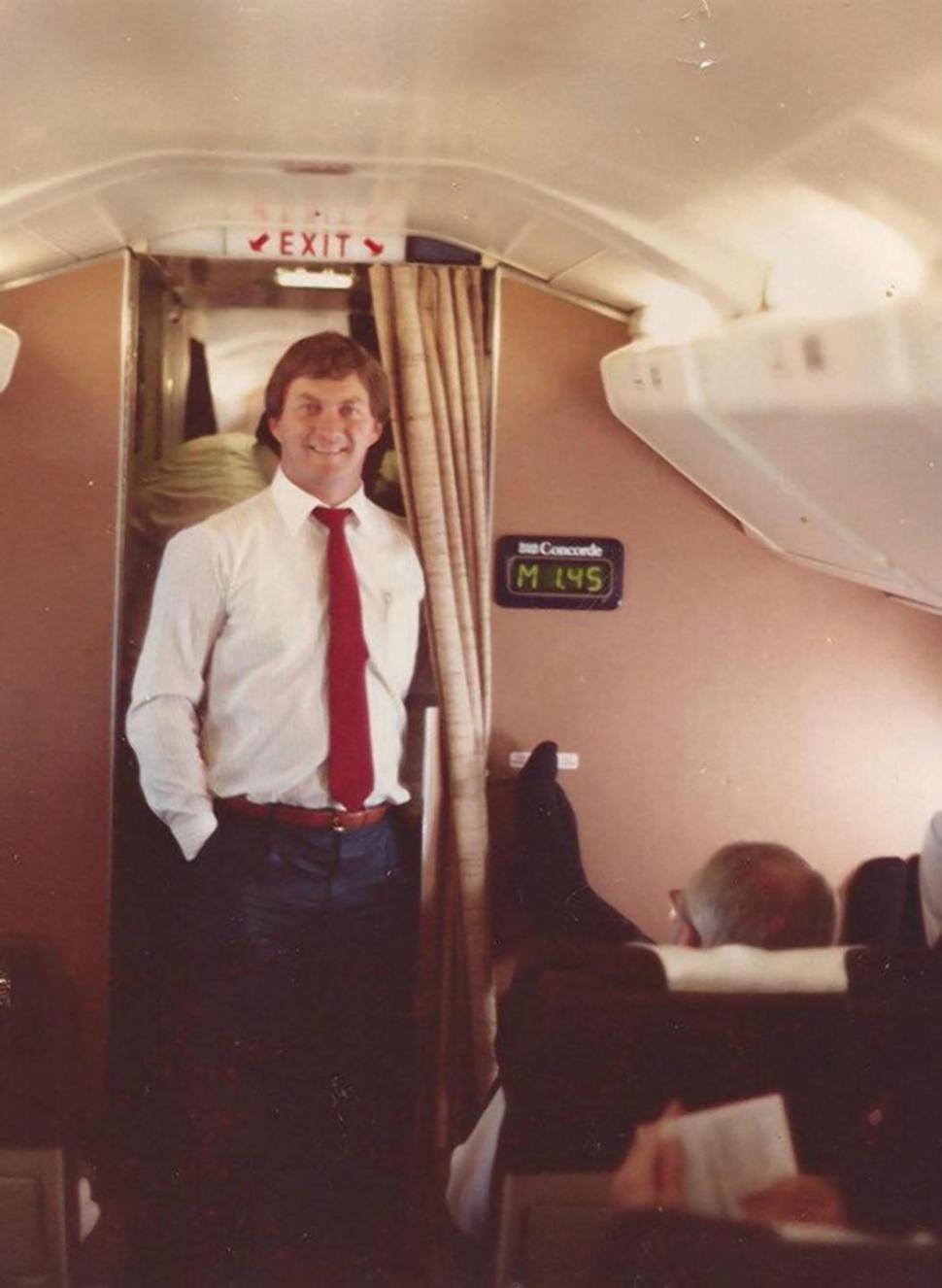 John Travolta thua kiện người tình đồng tính