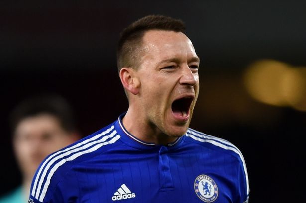 Terry tranh cãi nảy lửa với ban lãnh đạo Chelsea