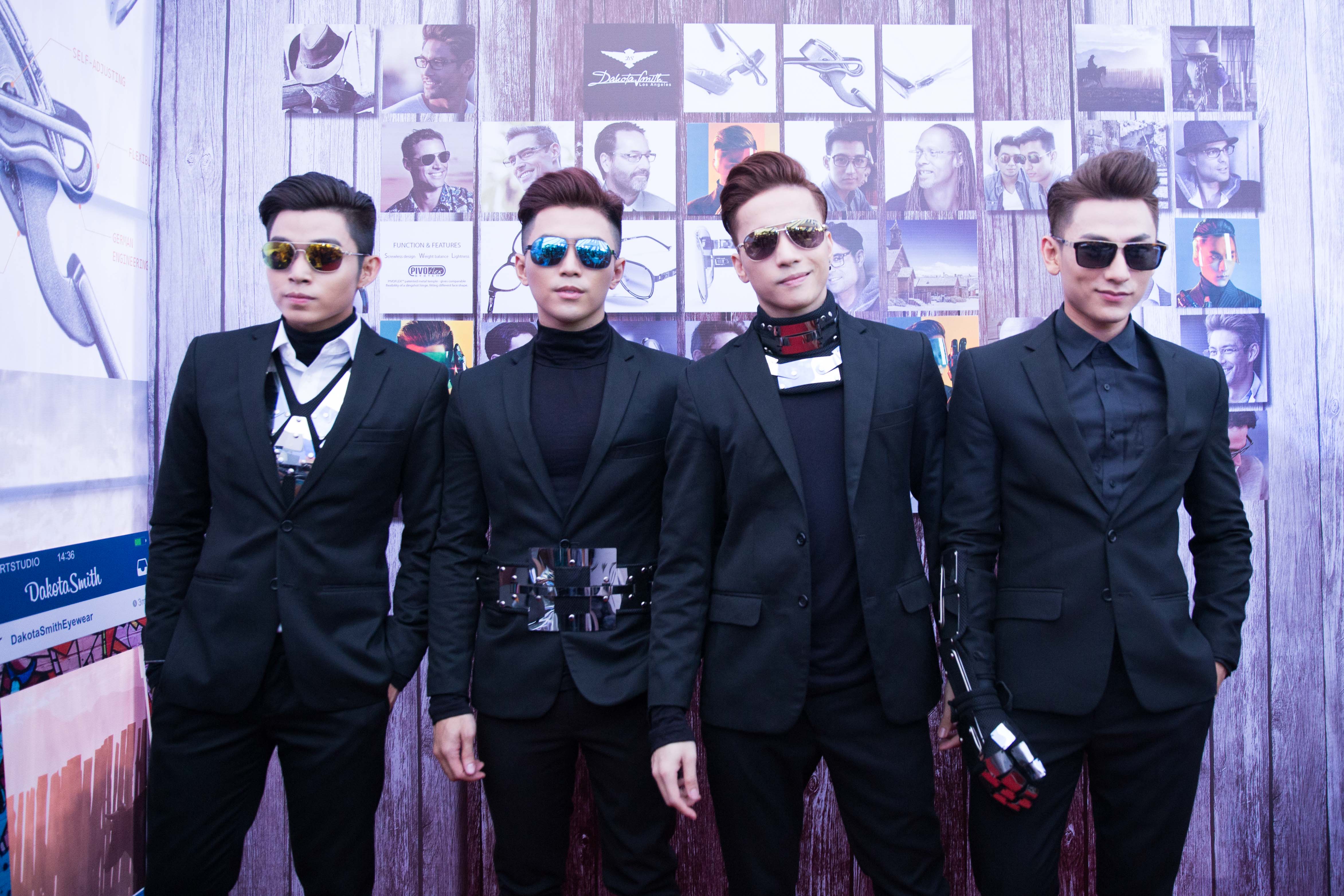 Ca sĩ Isaac: "Chúng tôi chia tay trong nước mắt"