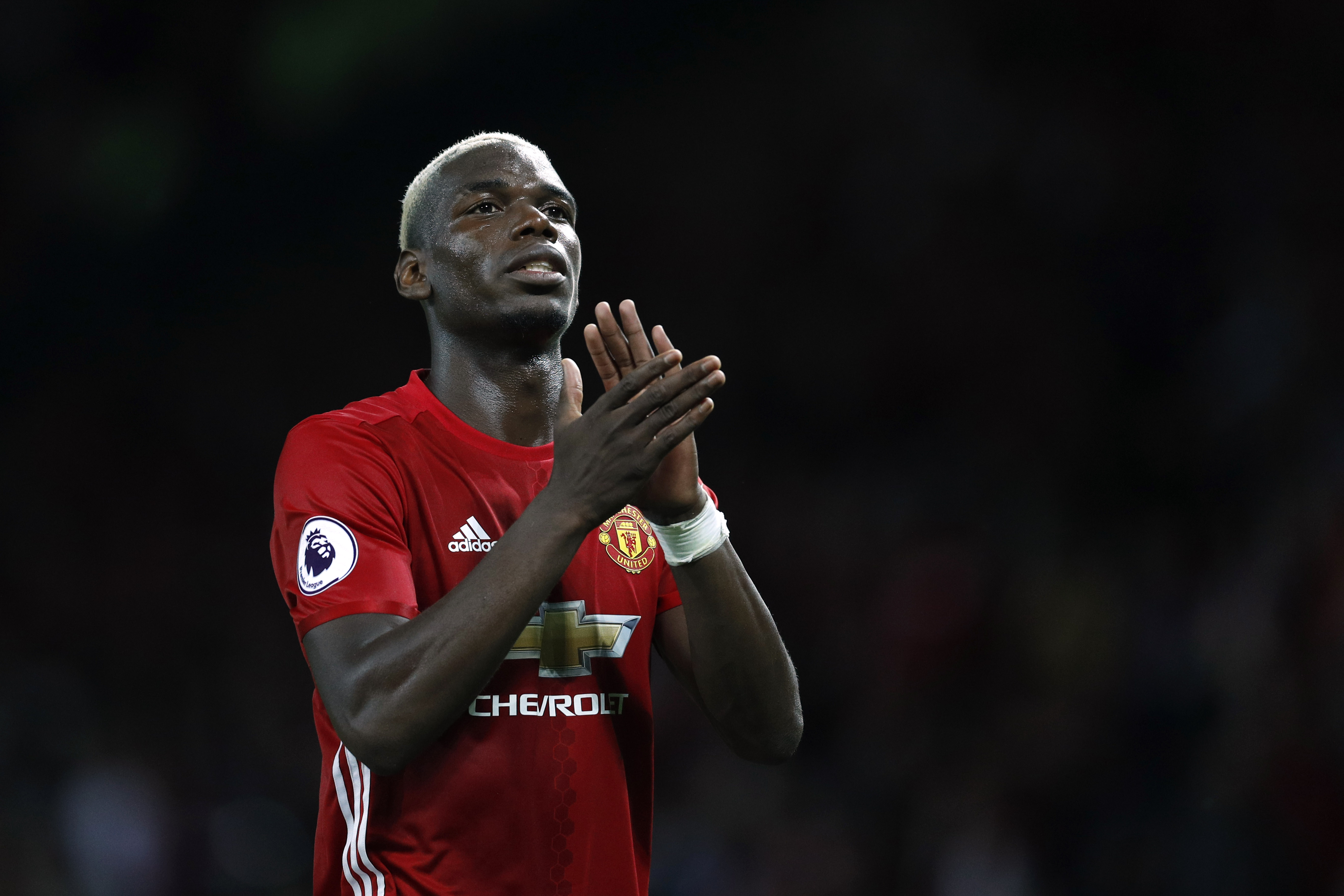 Pogba ra mắt, M.U thắng như đi dạo