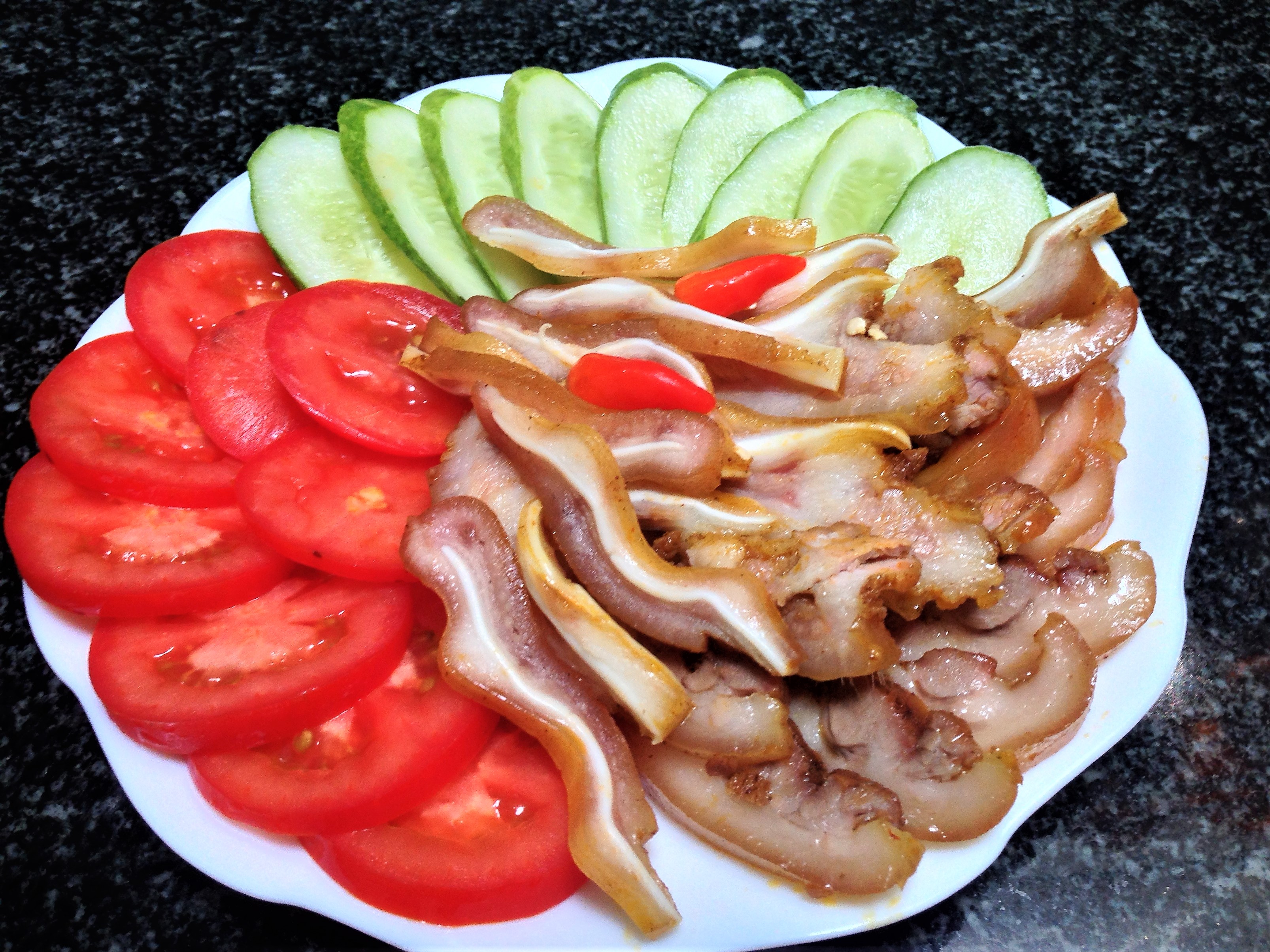 Phá lấu tai heo: Lai rai số dách! | Phụ nữ - Báo Người Lao Động