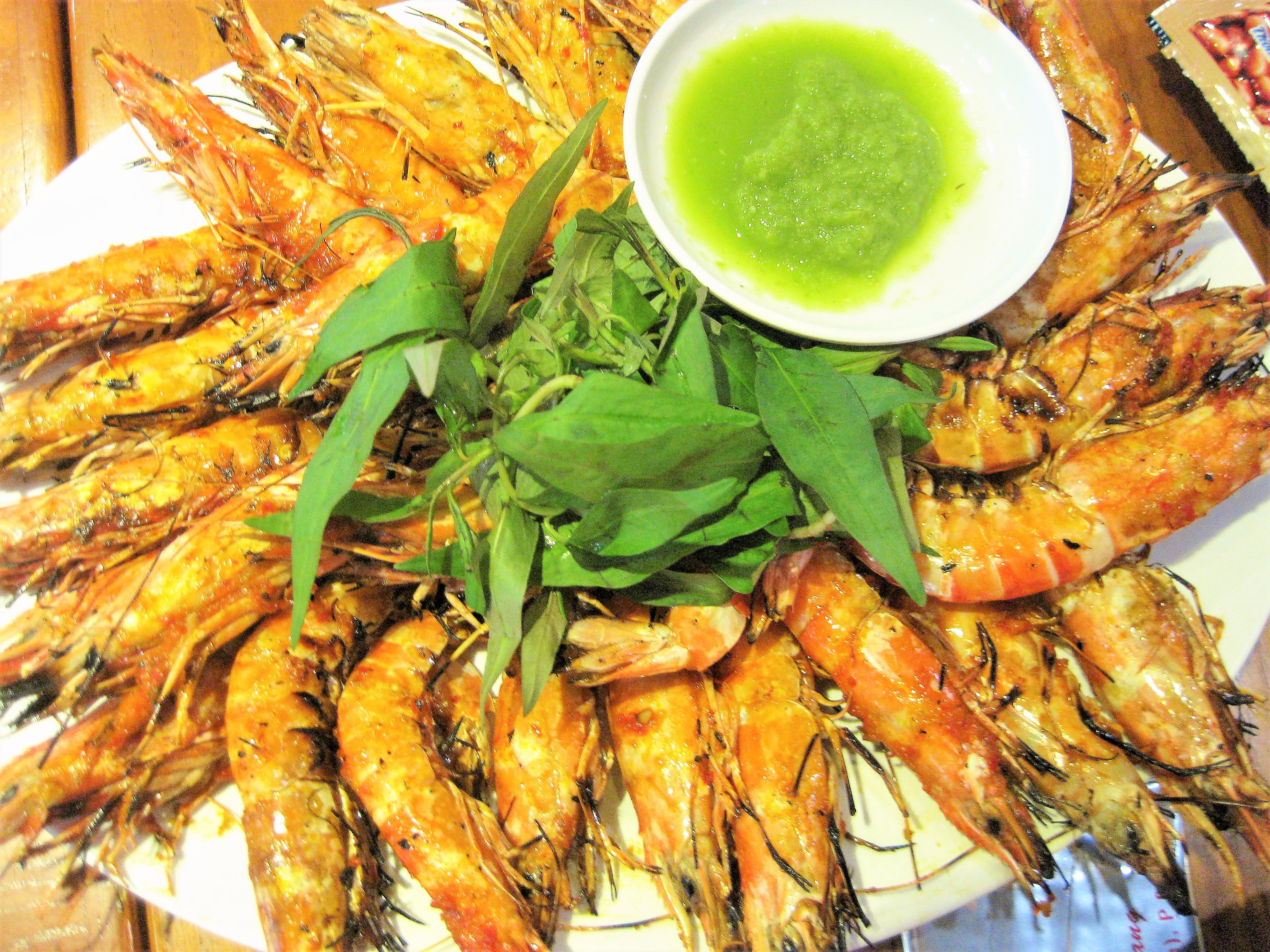 Lại thèm tôm sắt nướng muối ớt rồi!