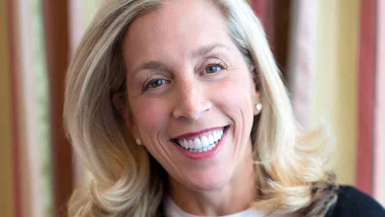 Giám đốc điều hành hãng nội y Victoria’s Secret từ chức - Báo Người lao ...