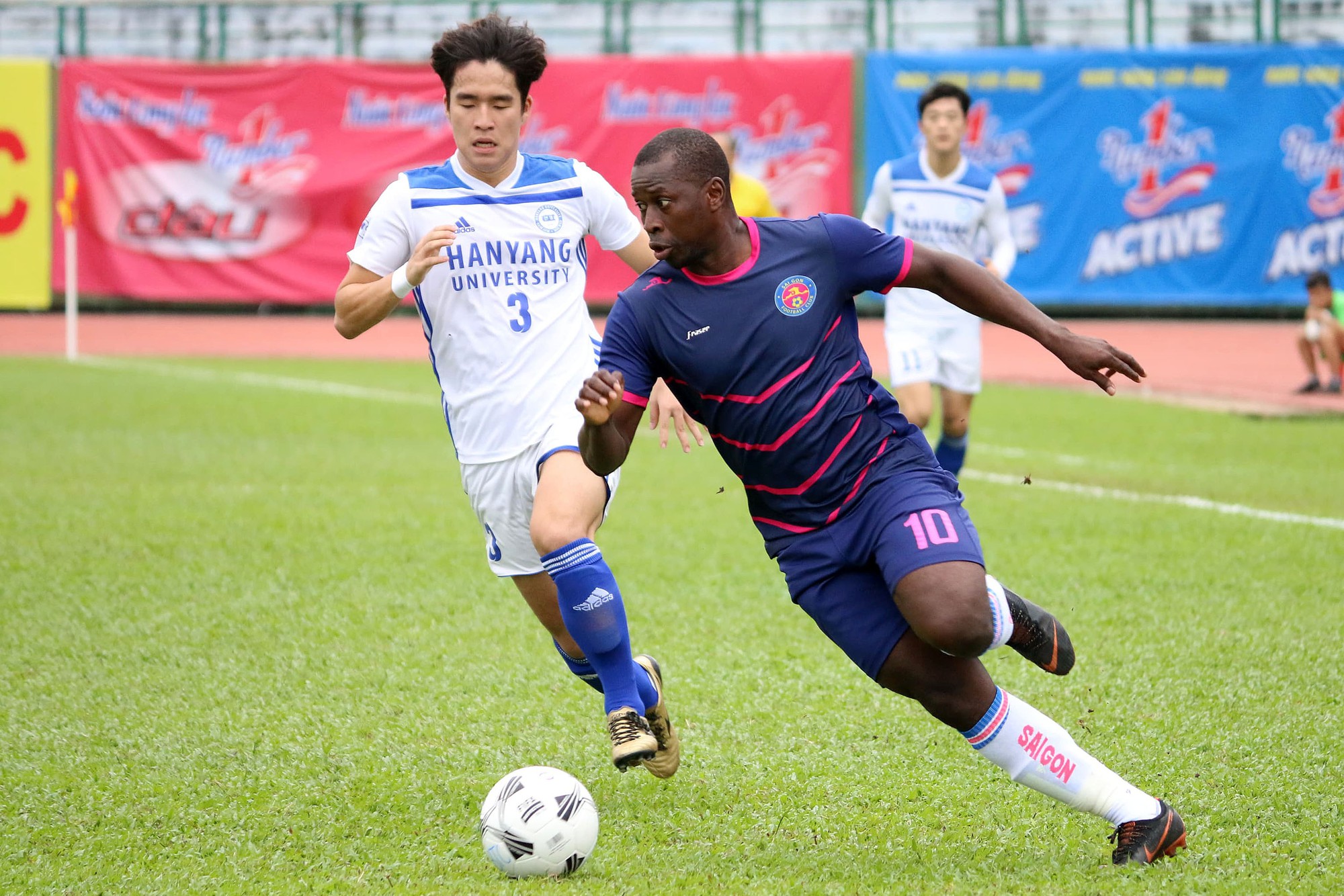 B.Bình Dương chia điểm Đà Nẵng ở BTV Cup Number 1 - Báo Người lao động