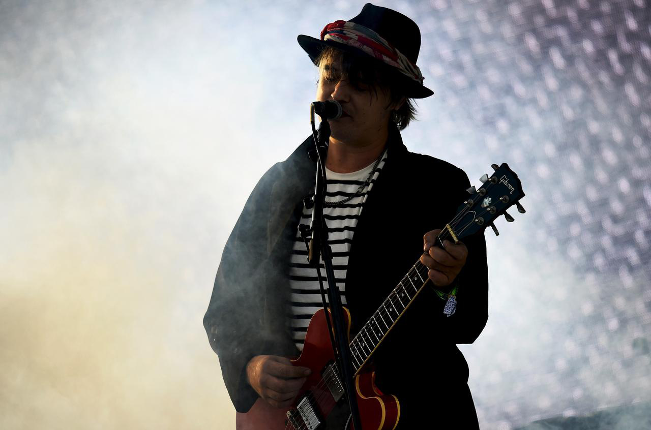 Rocker Pete Doherty bị bắt giữ vì mua ma túy