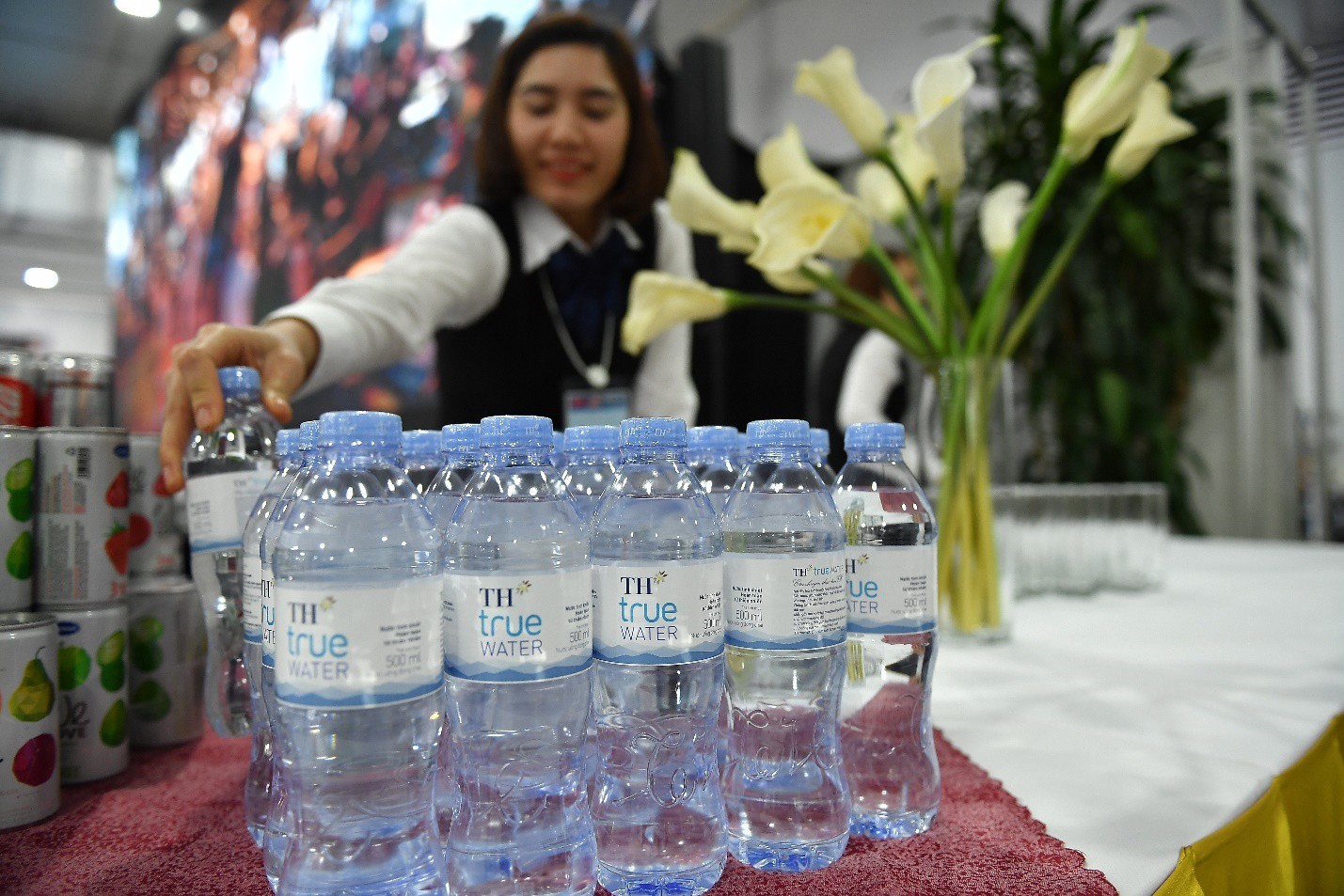 TH true WATER - nước uống tinh khiết chính thức tại Thượng đỉnh Mỹ ...