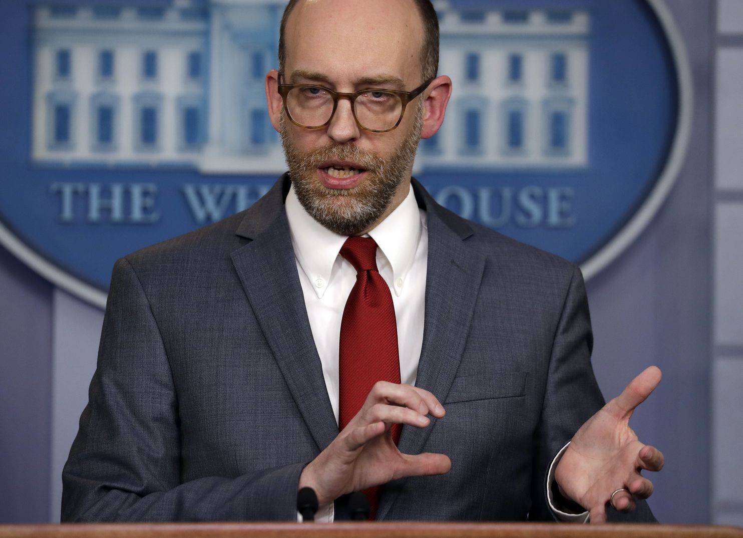 Quyền Giám đốc Ngân sách Mỹ muốn hoãn lệnh cấm Huawei - Báo Người lao động