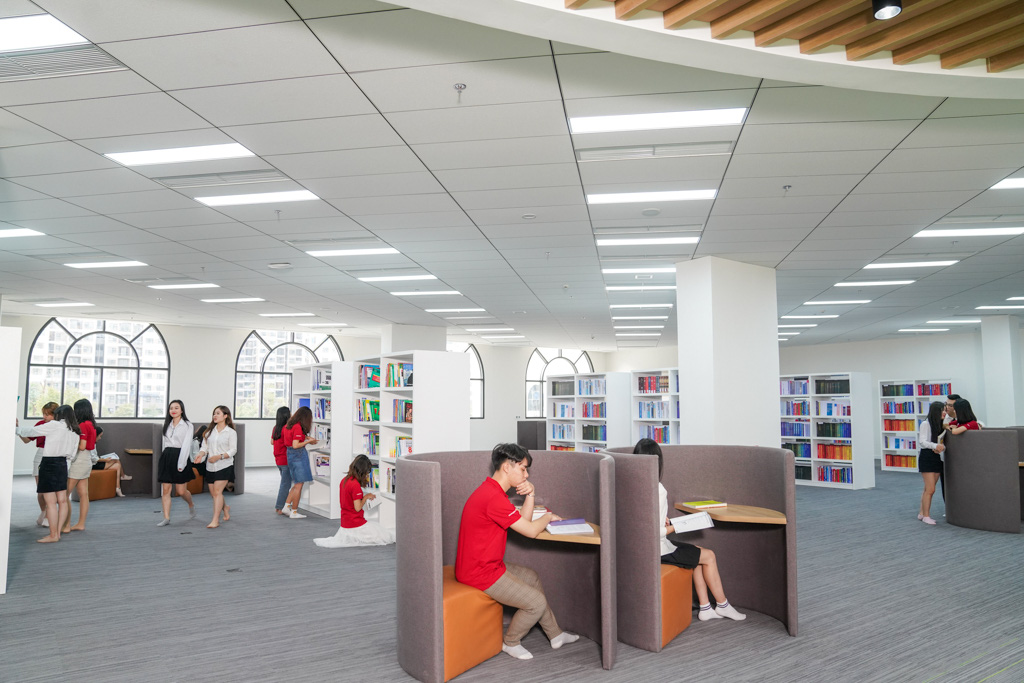 Cận cảnh trường đại học ngàn tỉ đẳng cấp 5 sao đầu tiên tại Việt Nam