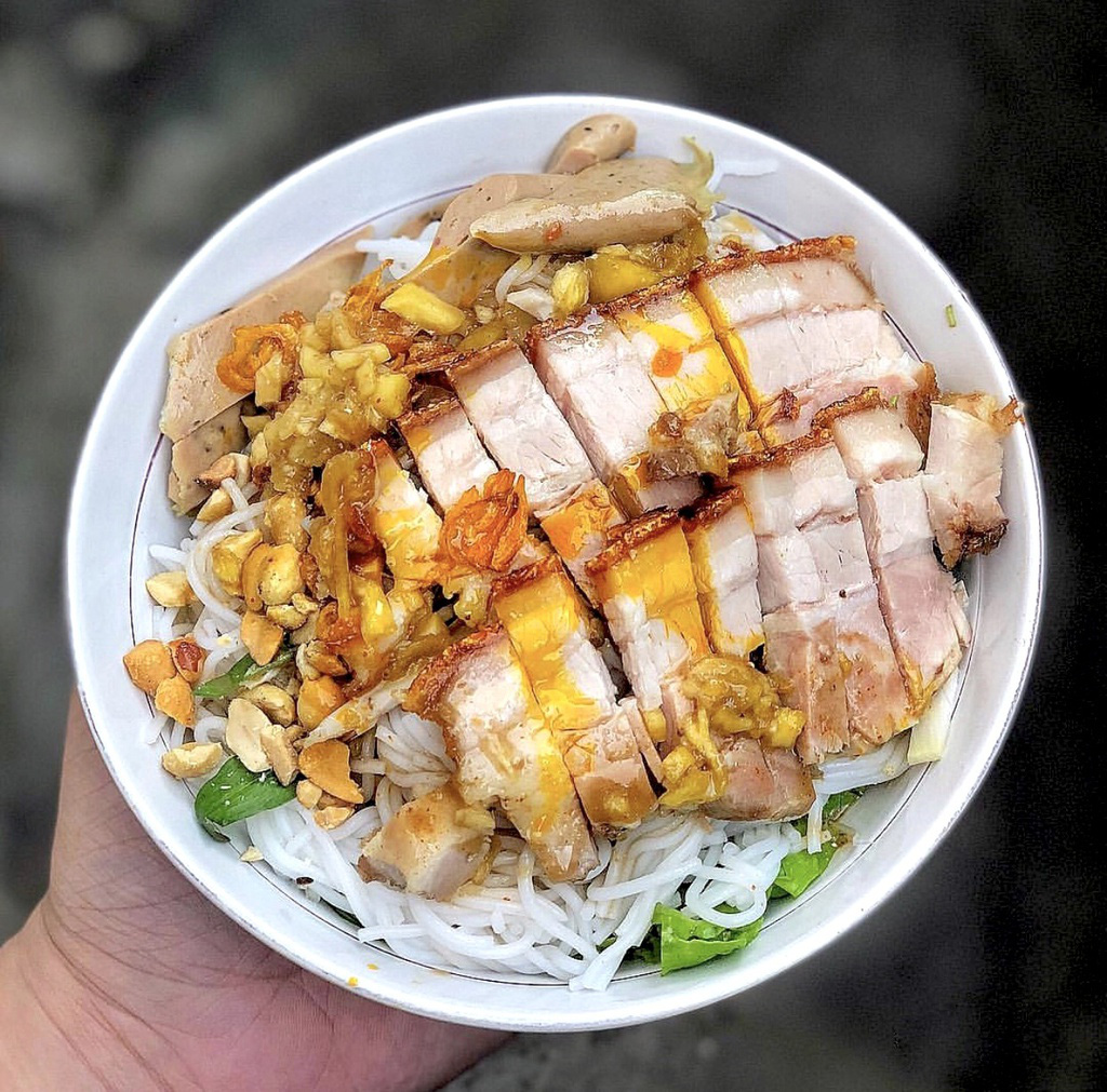 Bún nem nướng và loạt bún nguội trứ danh ở Việt Nam | Thị trường NLD