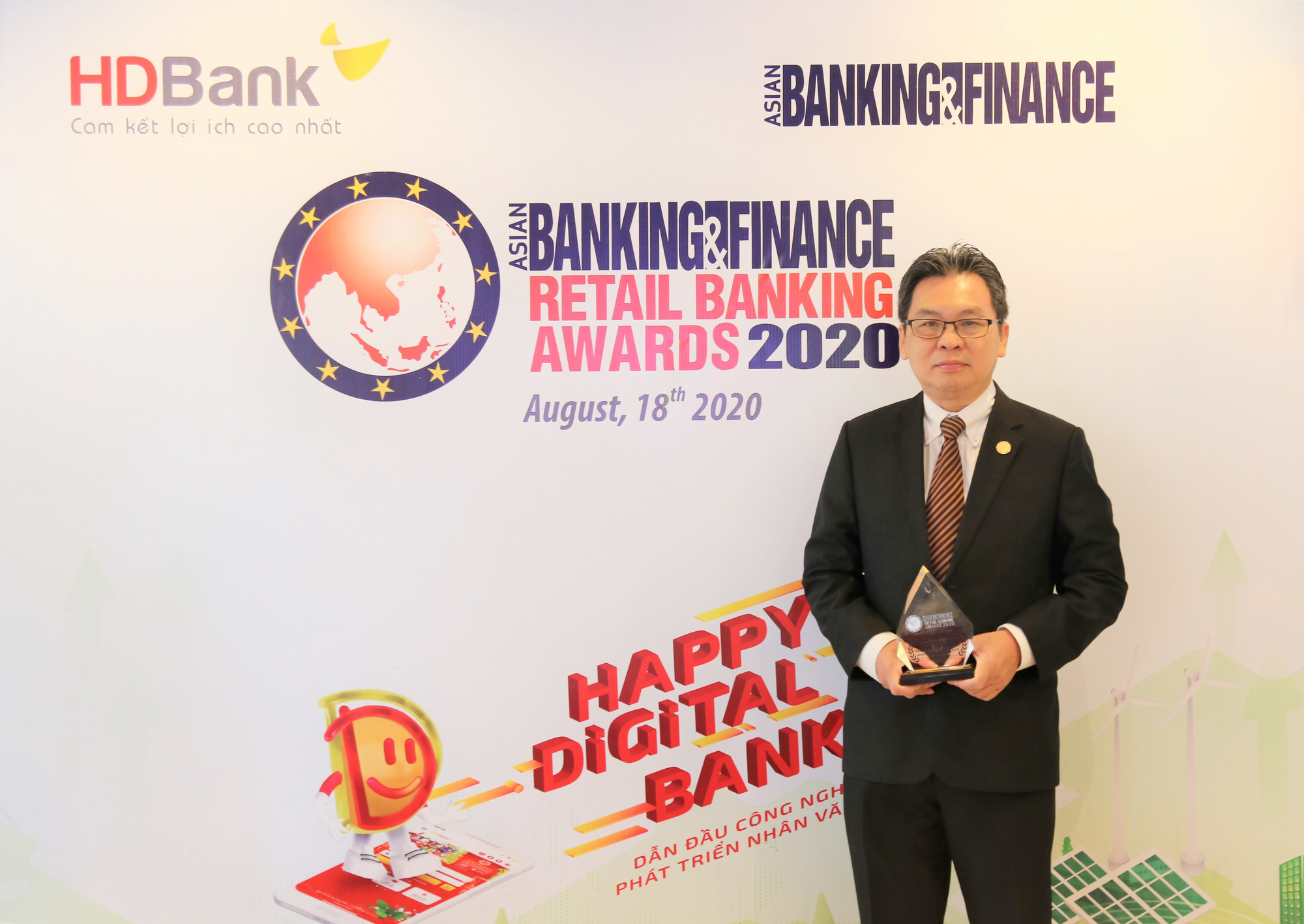 HDBank - Ngân hàng bán lẻ nội địa tốt nhất 2020 | Thị trường NLD