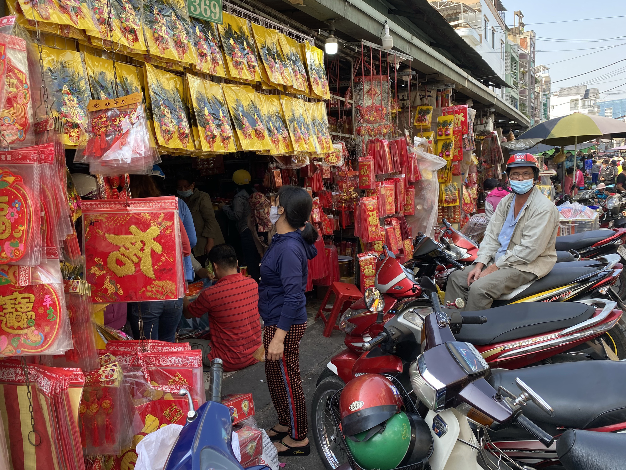 Đồ vàng mã cũng ế - Báo Người lao động
