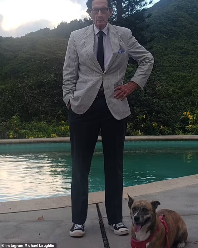 Đạo diễn qua đời do biến chứng của Covid-19