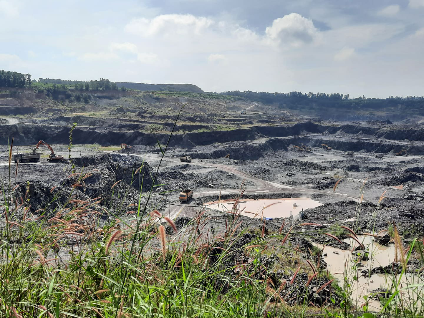 Bất an bên các mỏ đá ở Đồng Nai