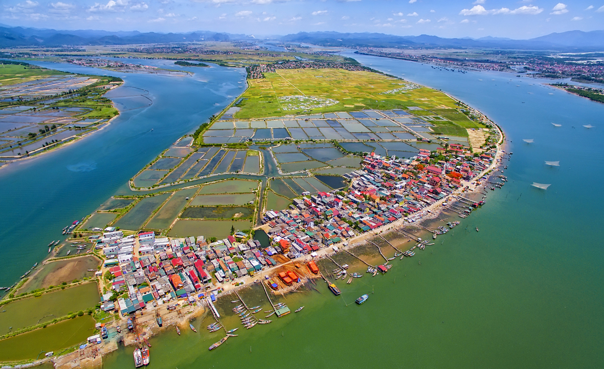 Linh Giang - danh phận đời sông