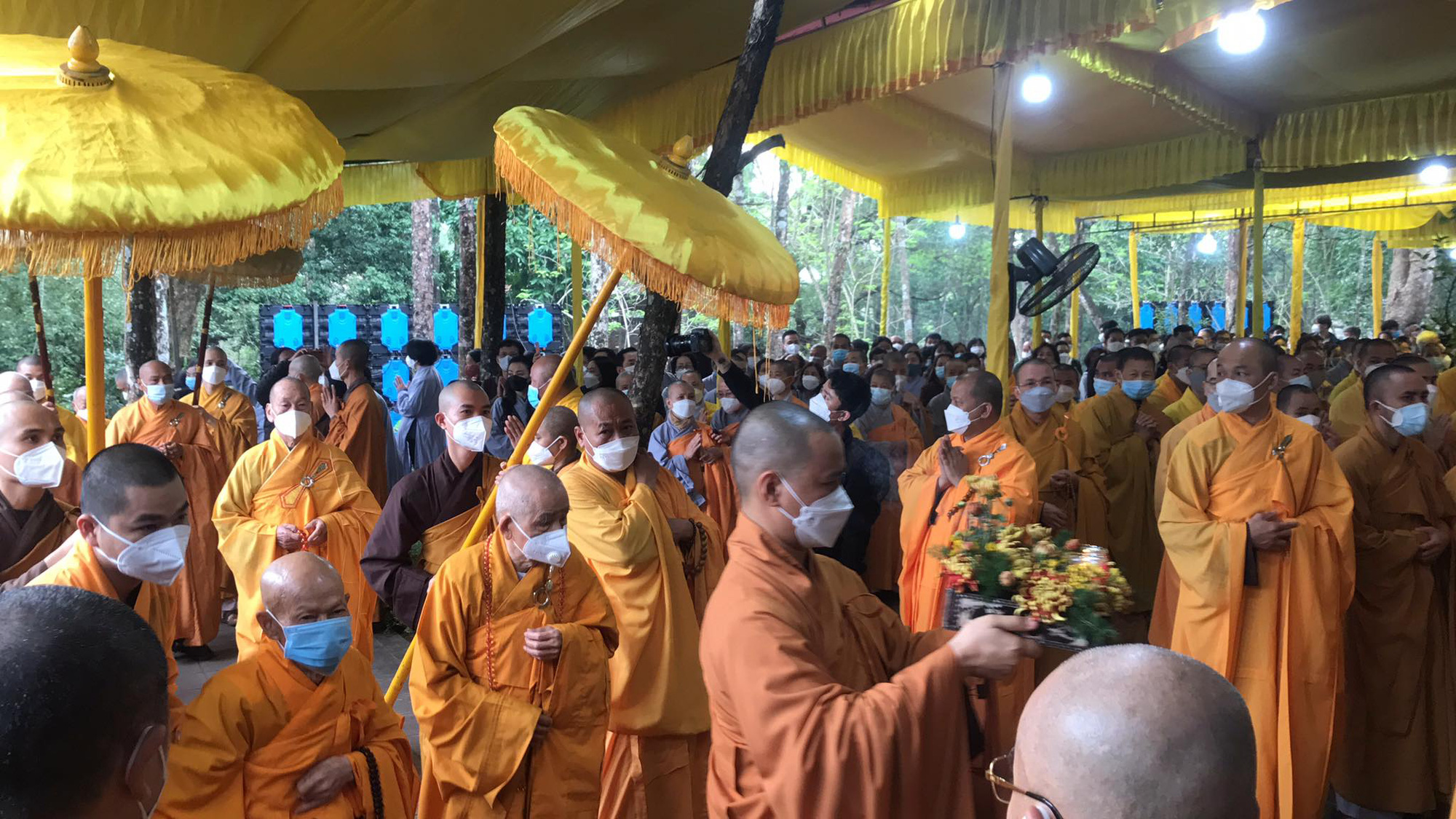 Lễ nhập kim quan Thiền sư Thích Nhất Hạnh