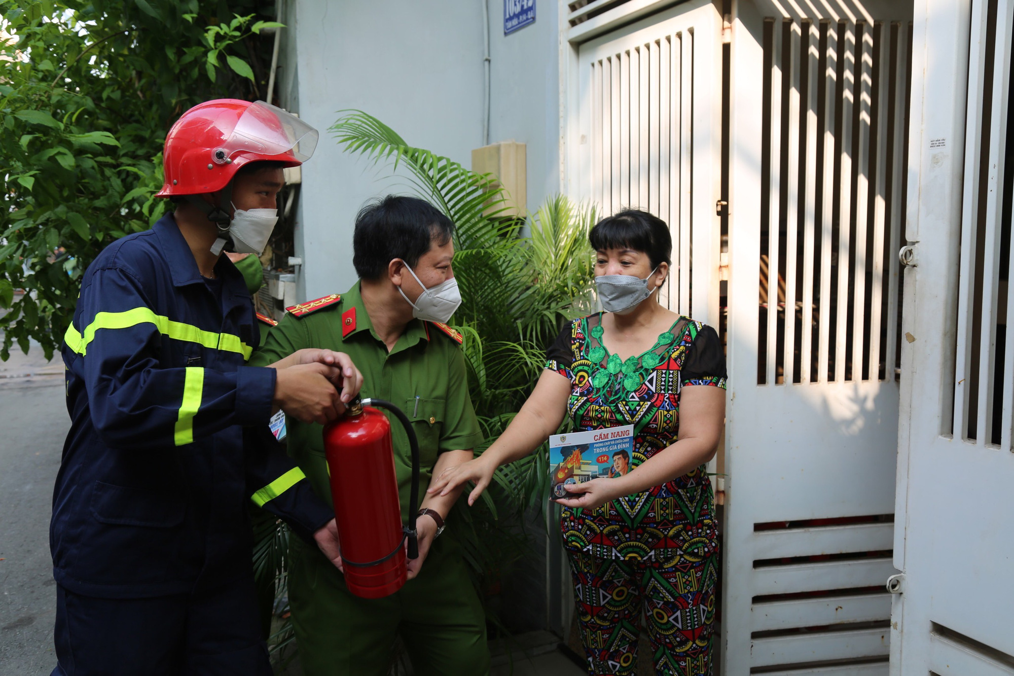 Nhiều bất ngờ từ chương trình “An toàn PCCC, Tết vui tươi” – Bình chữa ...
