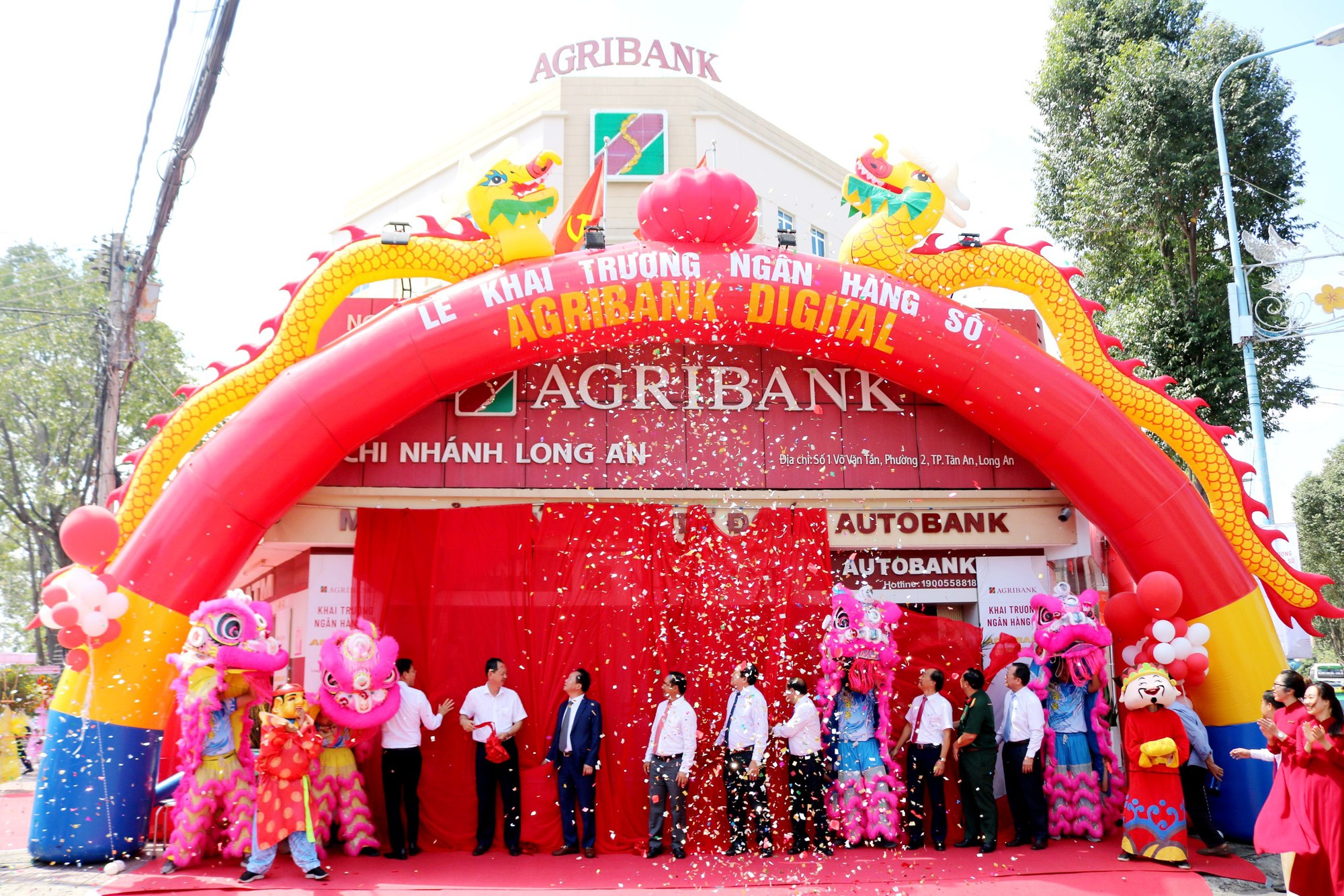 Agribank Long An khai trương dịch vụ ngân hàng số Agribank Digital