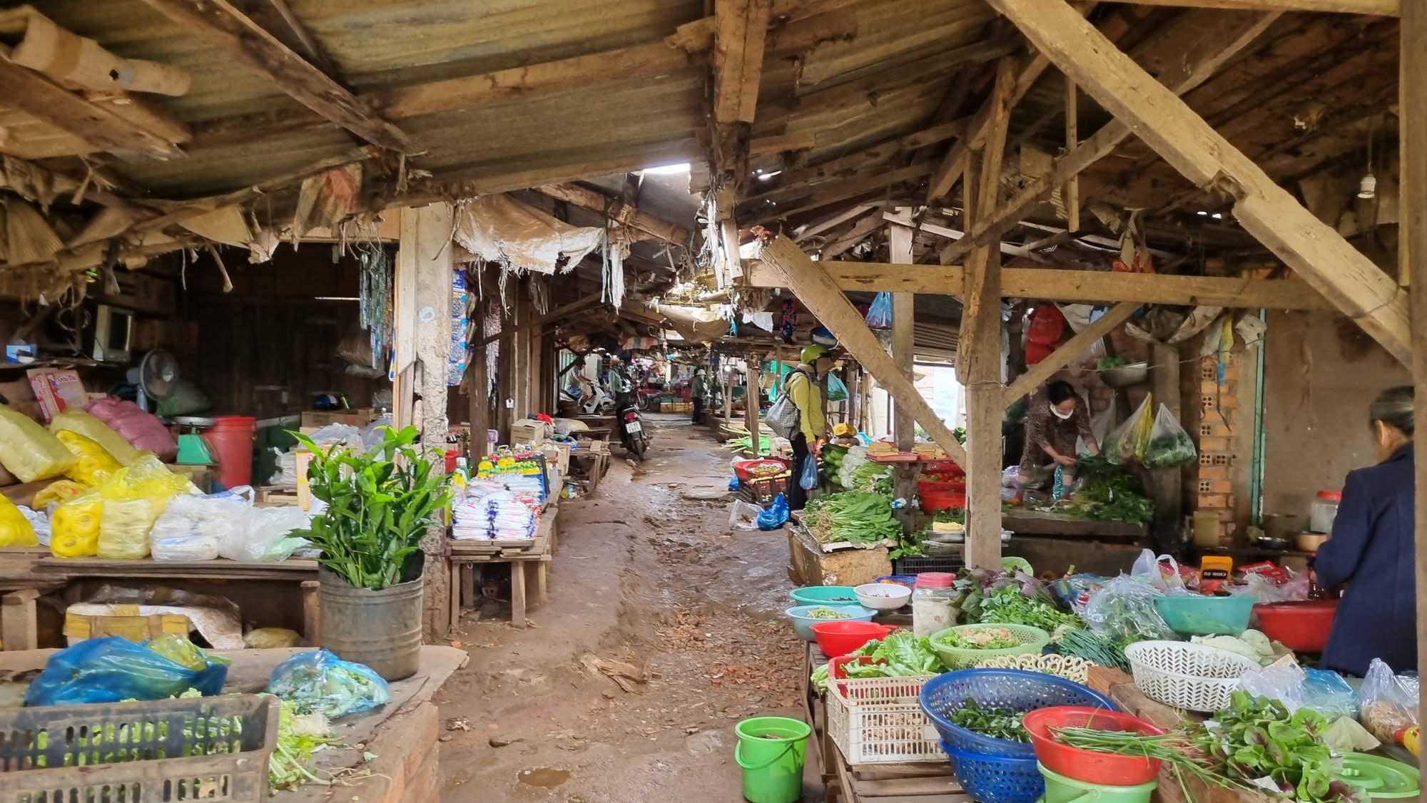 Di dời chợ "quên" bồi thường, tiểu thương "kêu cứu"