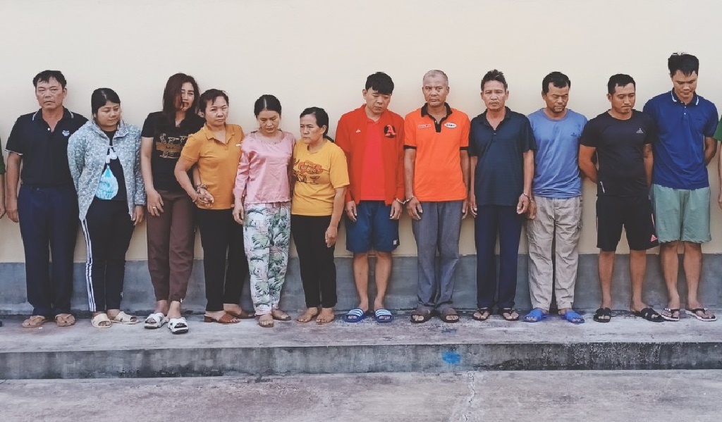 Nhiều “quý Bà” Tham Gia đường Dây đánh Bạc Hơn 100 Tỉ đồng