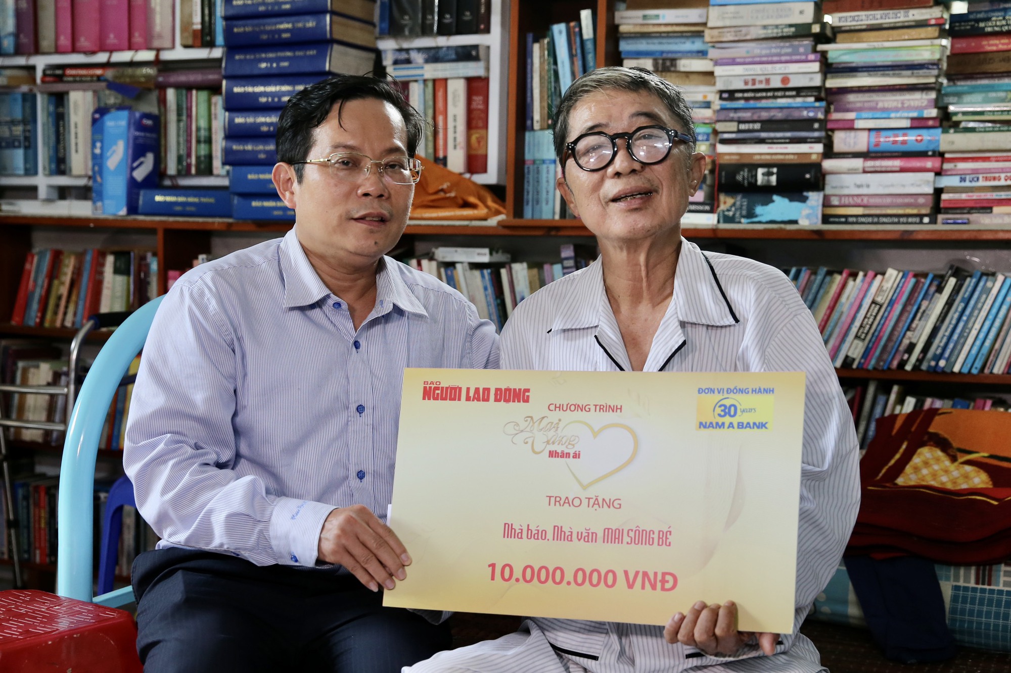 Mai Vàng Nhân ái Hỗ Trợ Nhà Báo Nhà Văn Mai Sông Bé