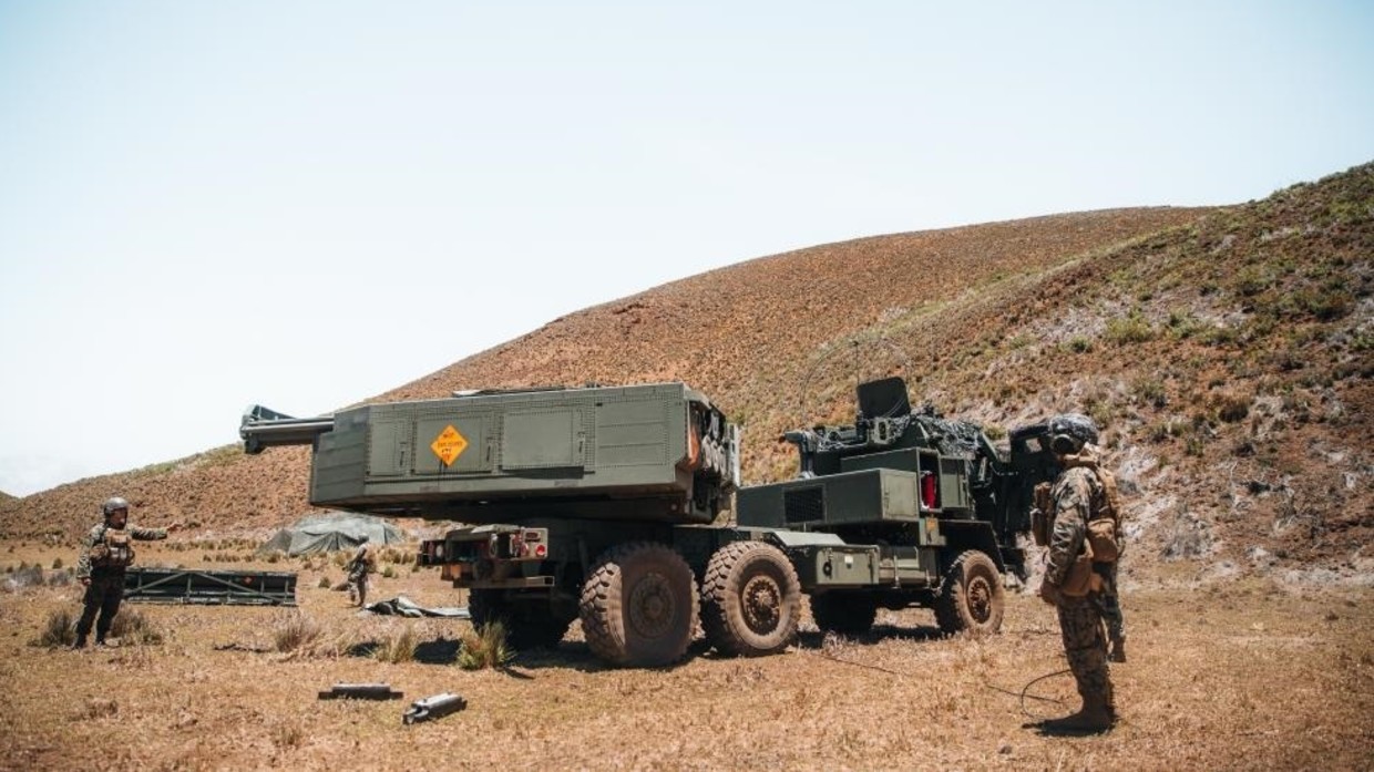 Mỹ không cho HIMARS bung hết sức mạnh ở Ukraine?