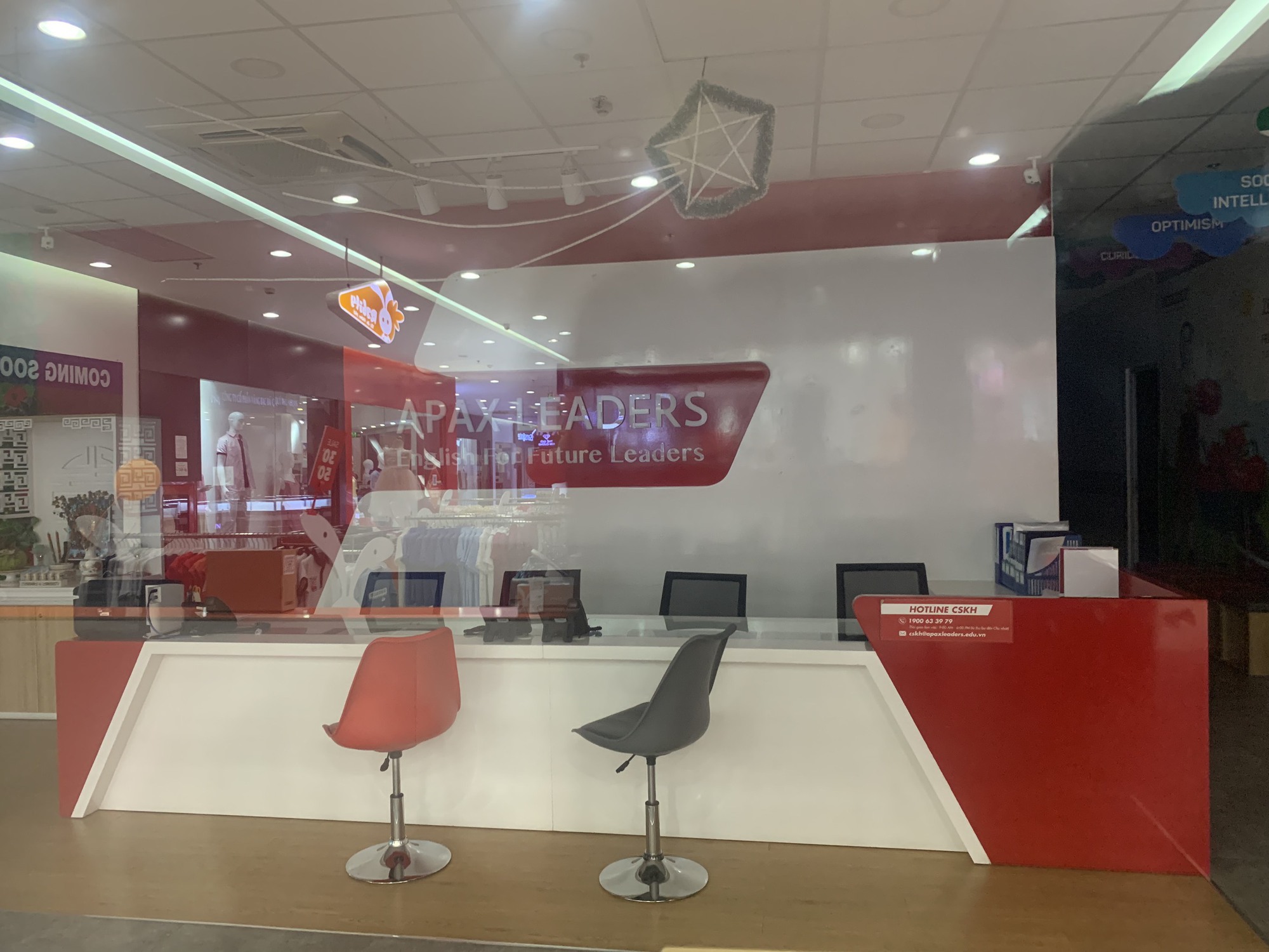 Đắk Lắk: Yêu cầu Trung tâm Anh Ngữ Apax Leaders trả lại tiền cho học sinh