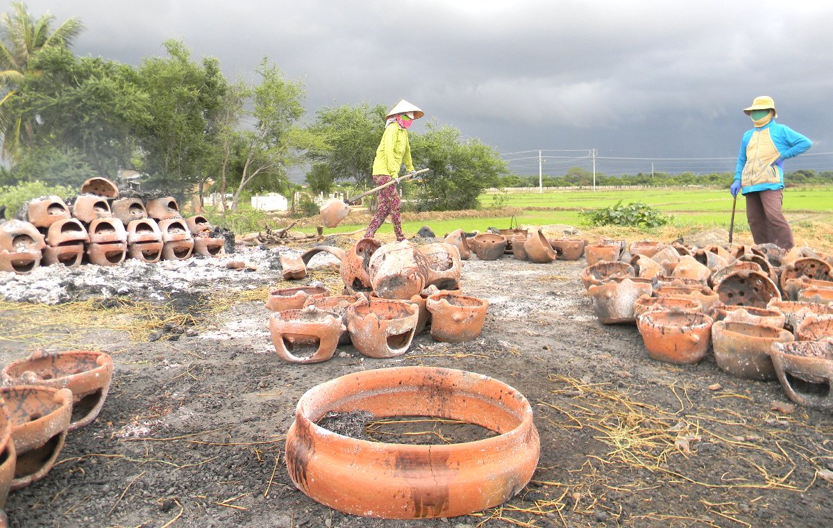 Sắc màu gốm Chăm