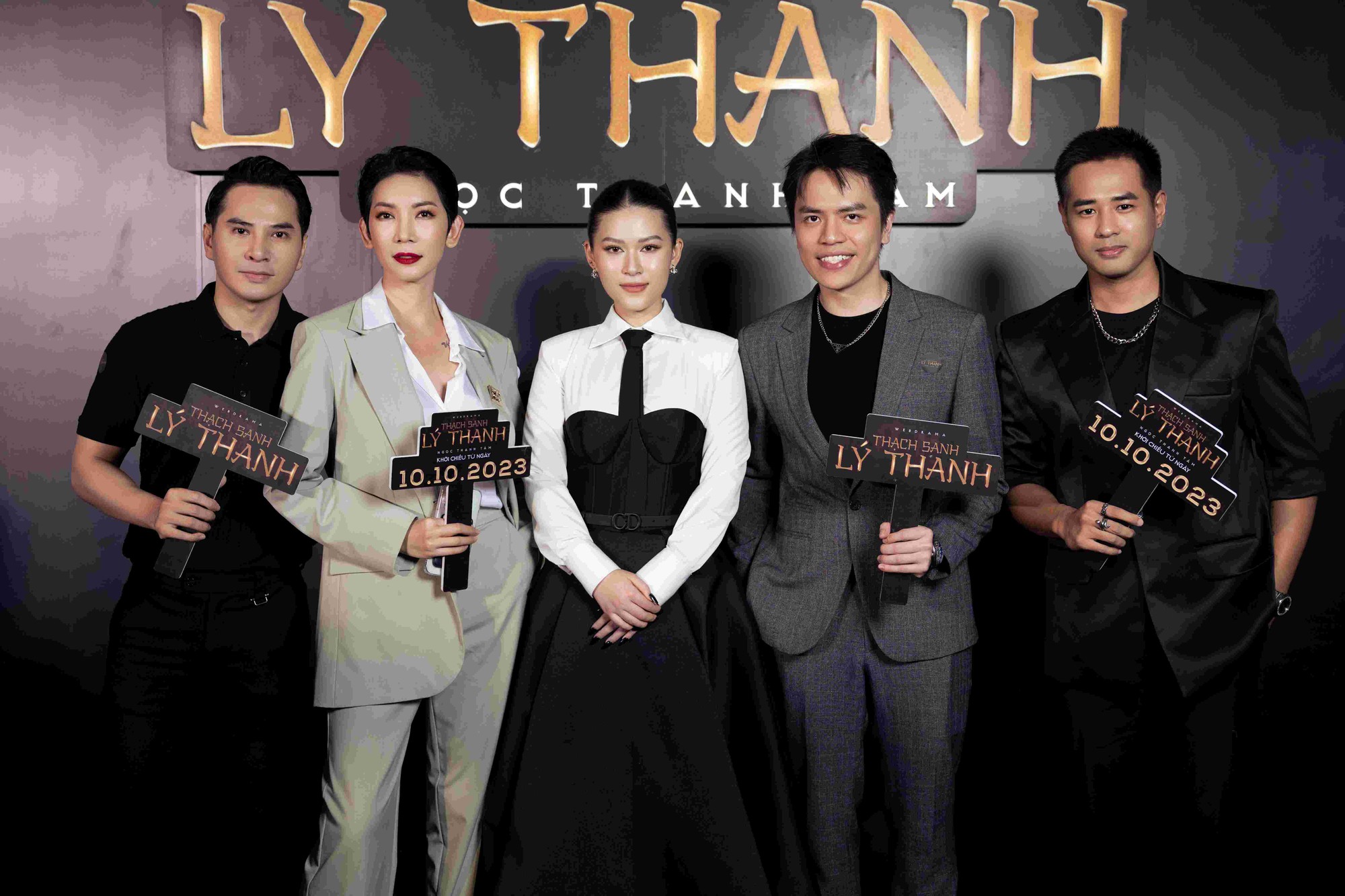 Dàn nghệ sĩ Việt đổ bộ chúc mừng Ngọc Thanh Tâm