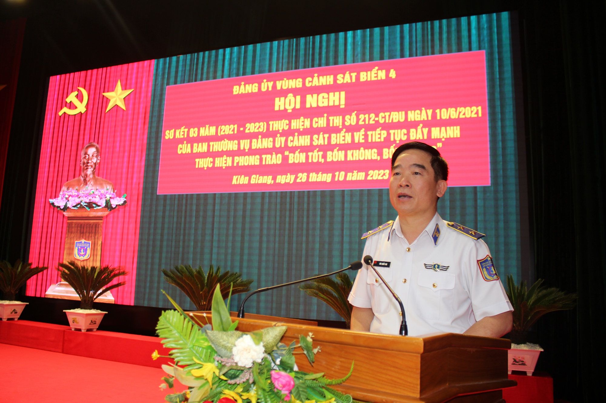 Trung tướng Bùi Quốc Oai biểu dương Bộ Tư lệnh Cảnh sát biển 4
