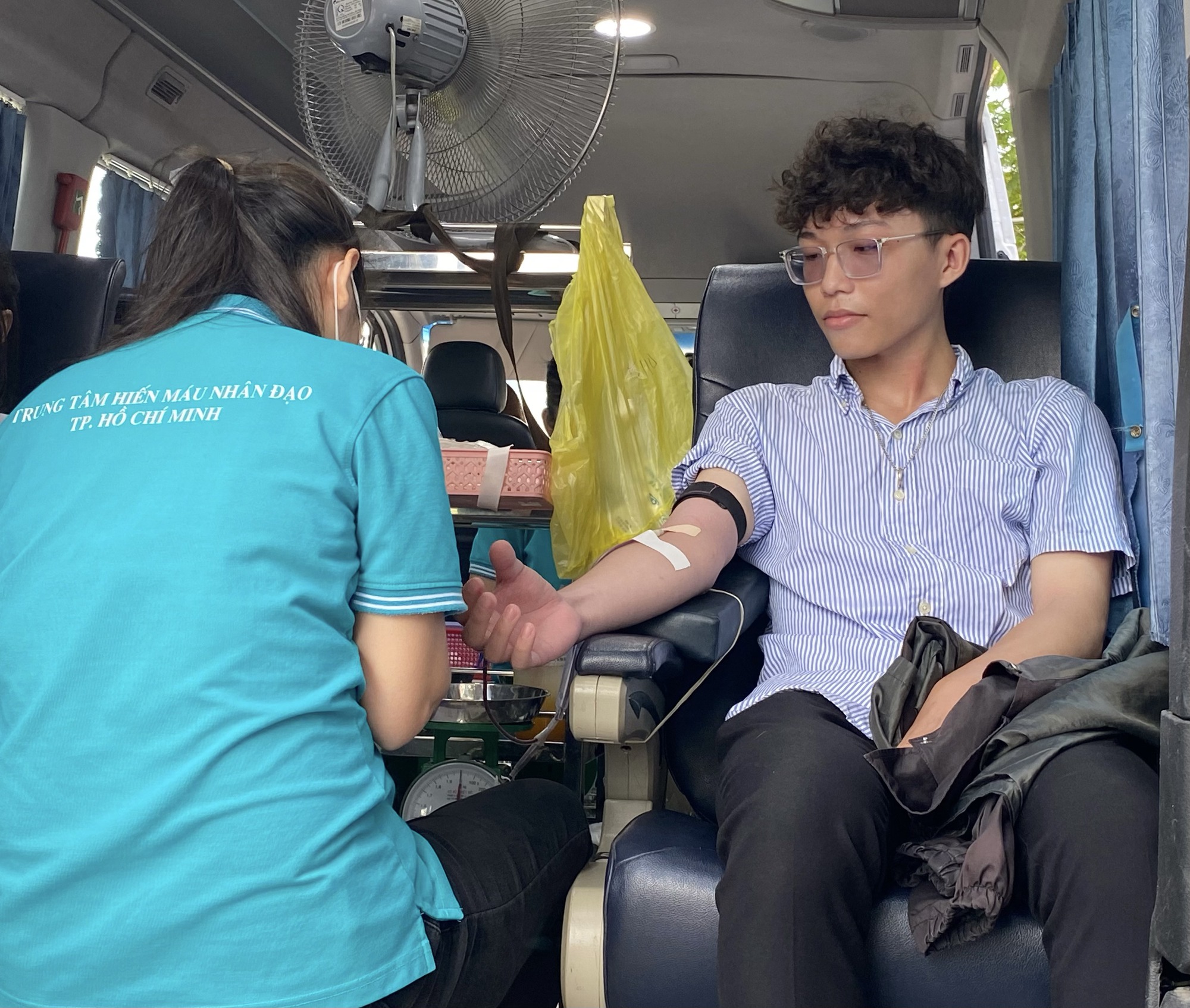 Những người trẻ trao giọt máu đào