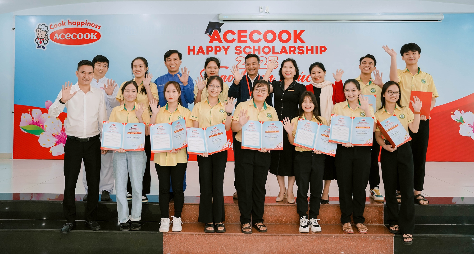 Acecook Happy Scholarship - Hành trình trao hạnh phúc đến hàng ngàn ...