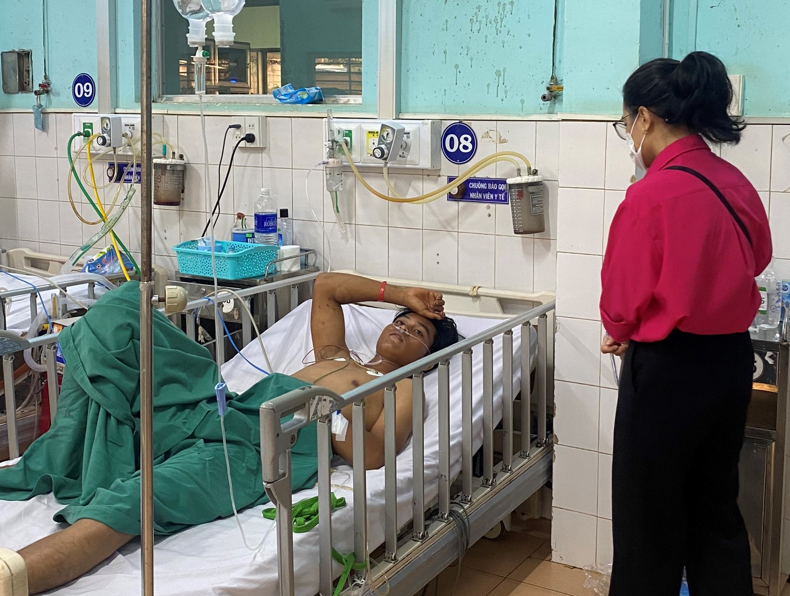 Ăn thịt cóc, 1 người chết, 1 người nguy kịch