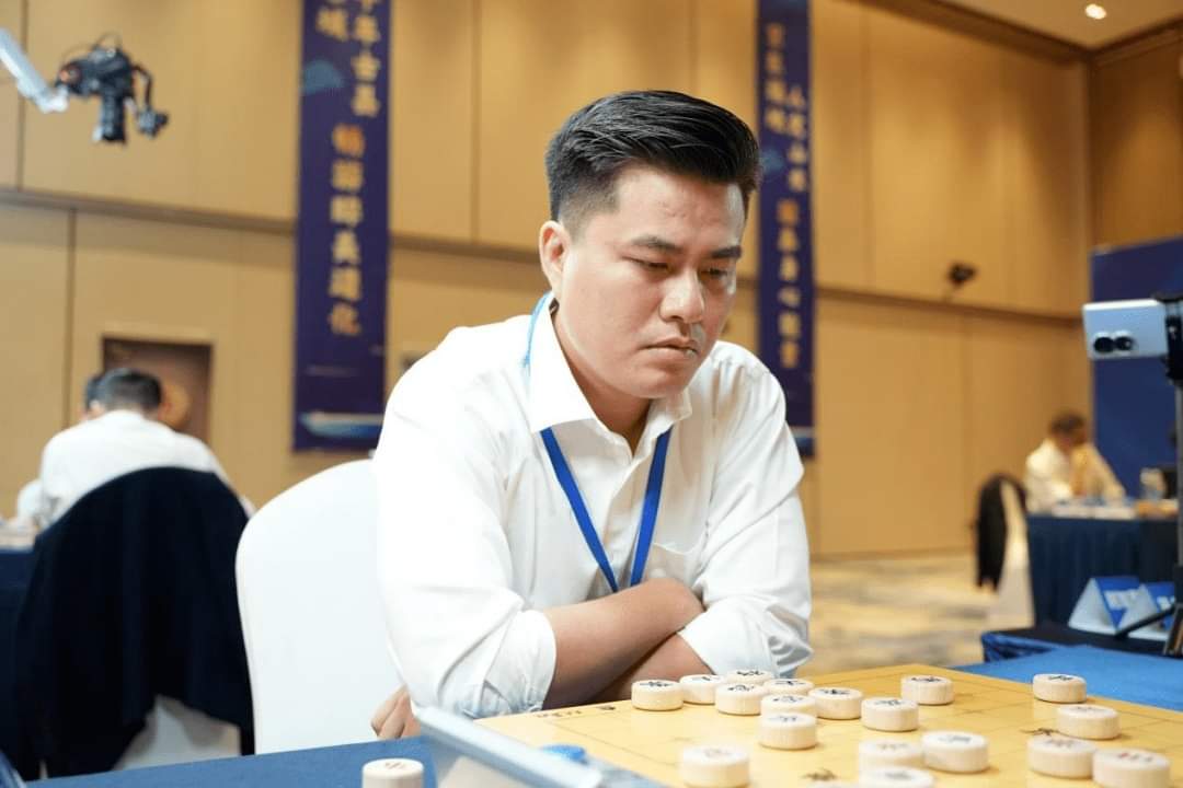 Lại Lý Huynh làm rạng danh cờ Việt