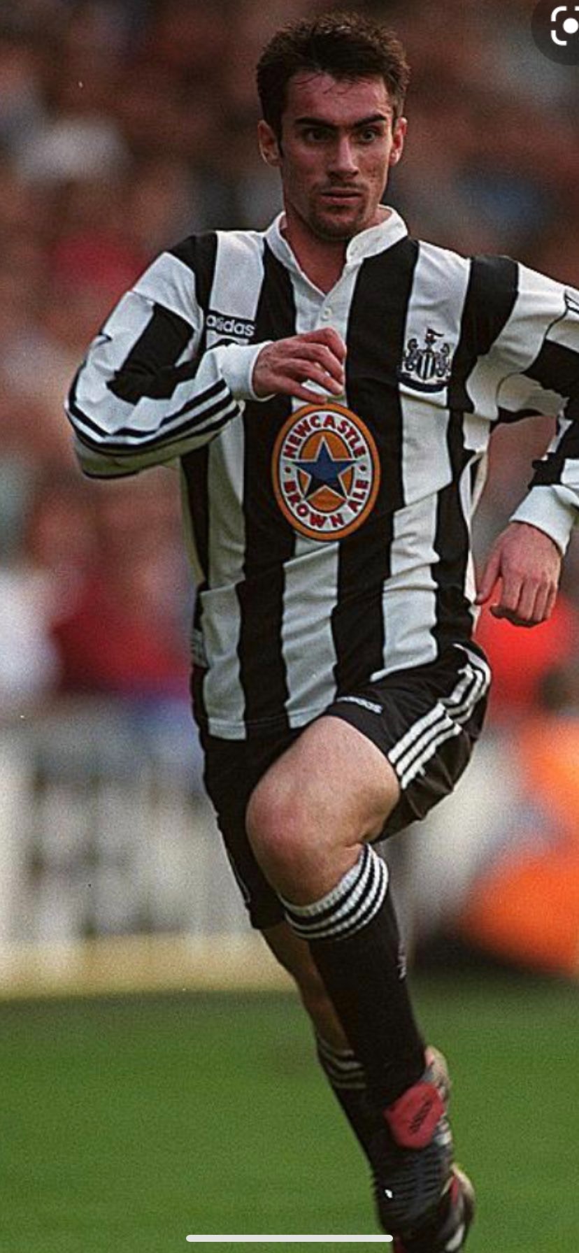 10 cầu thủ bóng đá thế giới gần như mất tất cả sau ly hôn