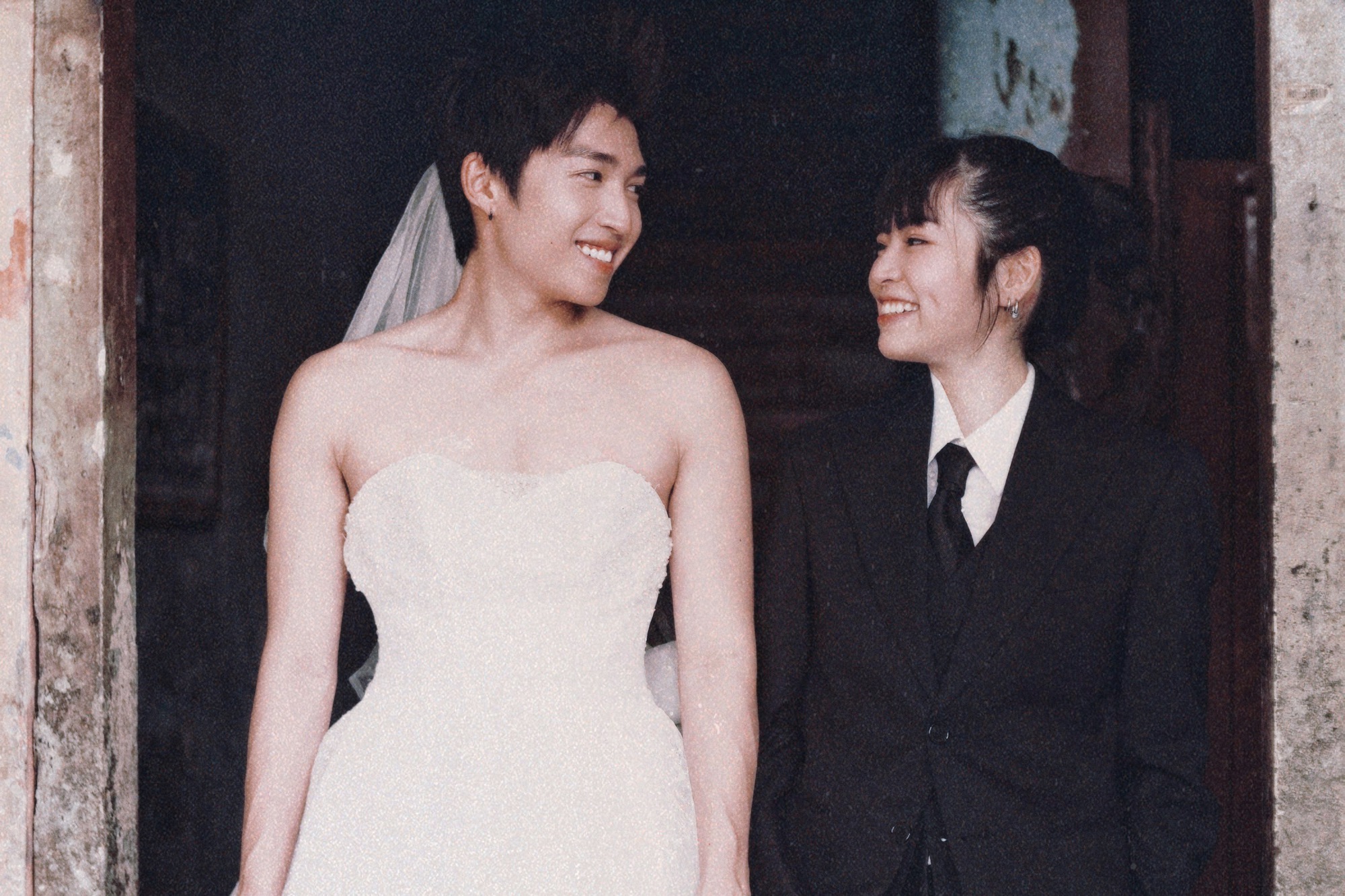 Cody Nam Võ hoá "cô dâu", tình tứ bên cạnh "chú rể" Khánh Vân