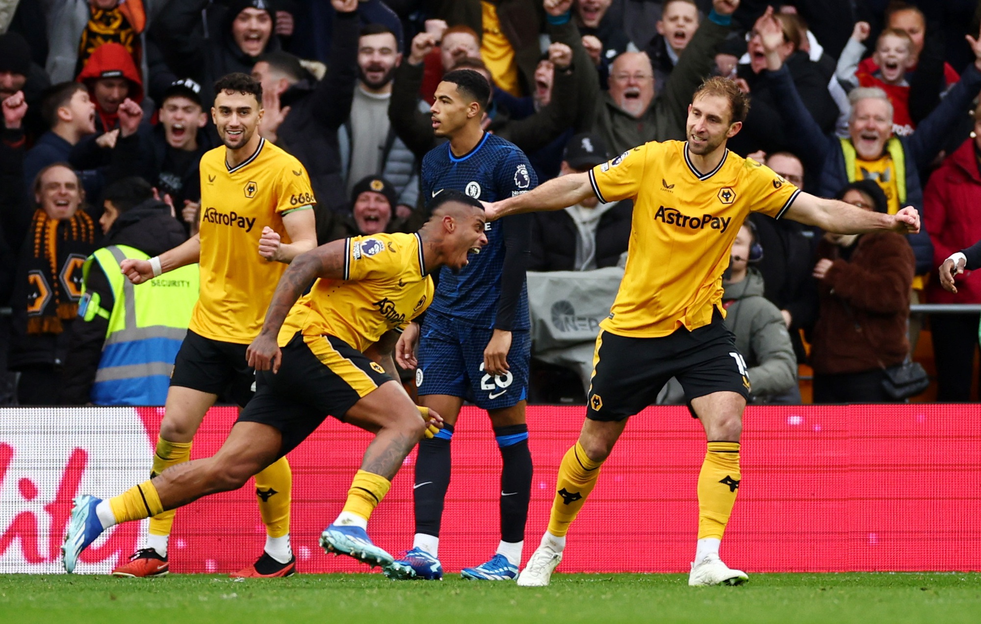 Chelsea thua trận thứ 8, HLV Pochettino chỉ rõ thủ phạm giấu mặt