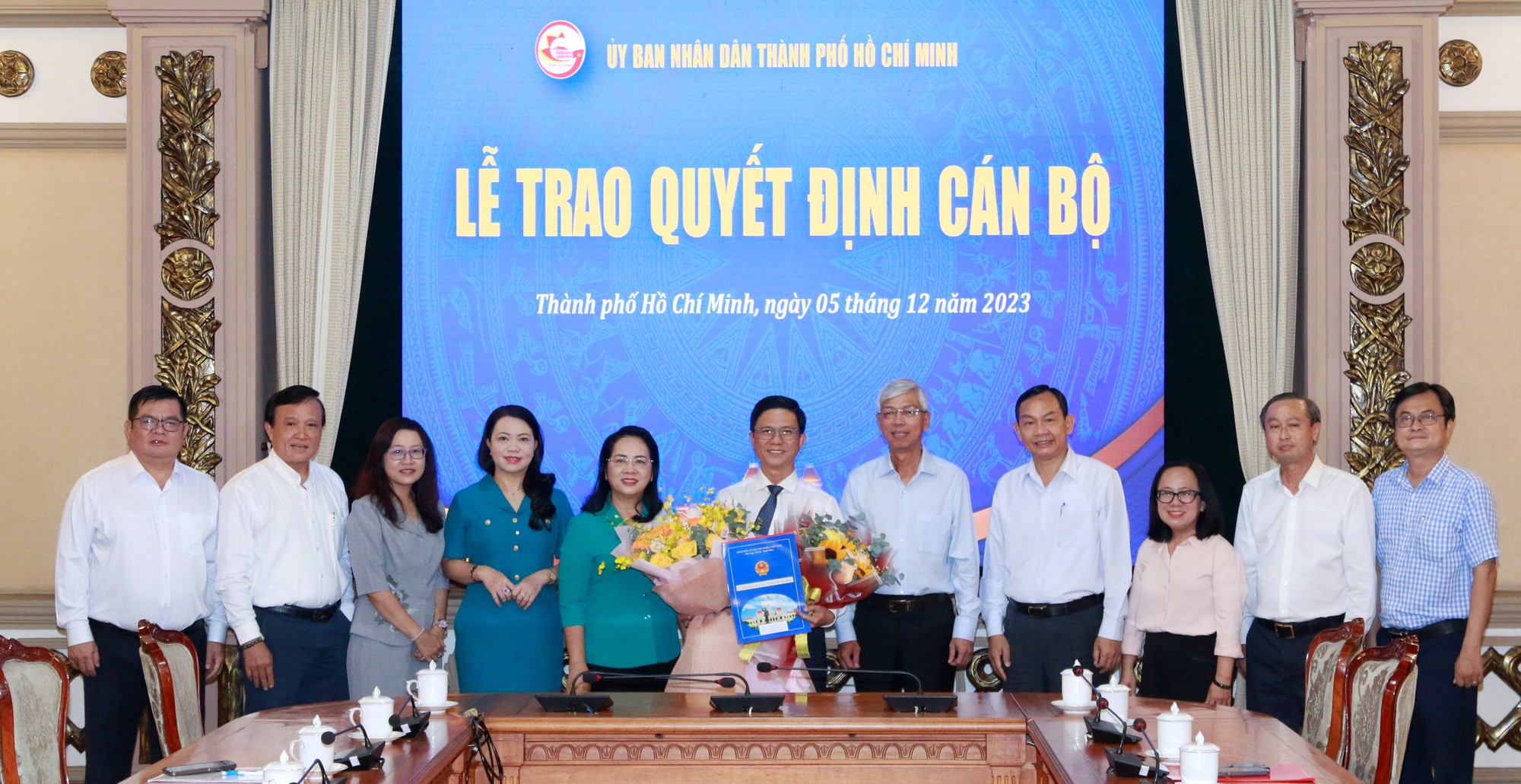 UBND TP HCM tiếp nhận và bổ nhiệm cán bộ