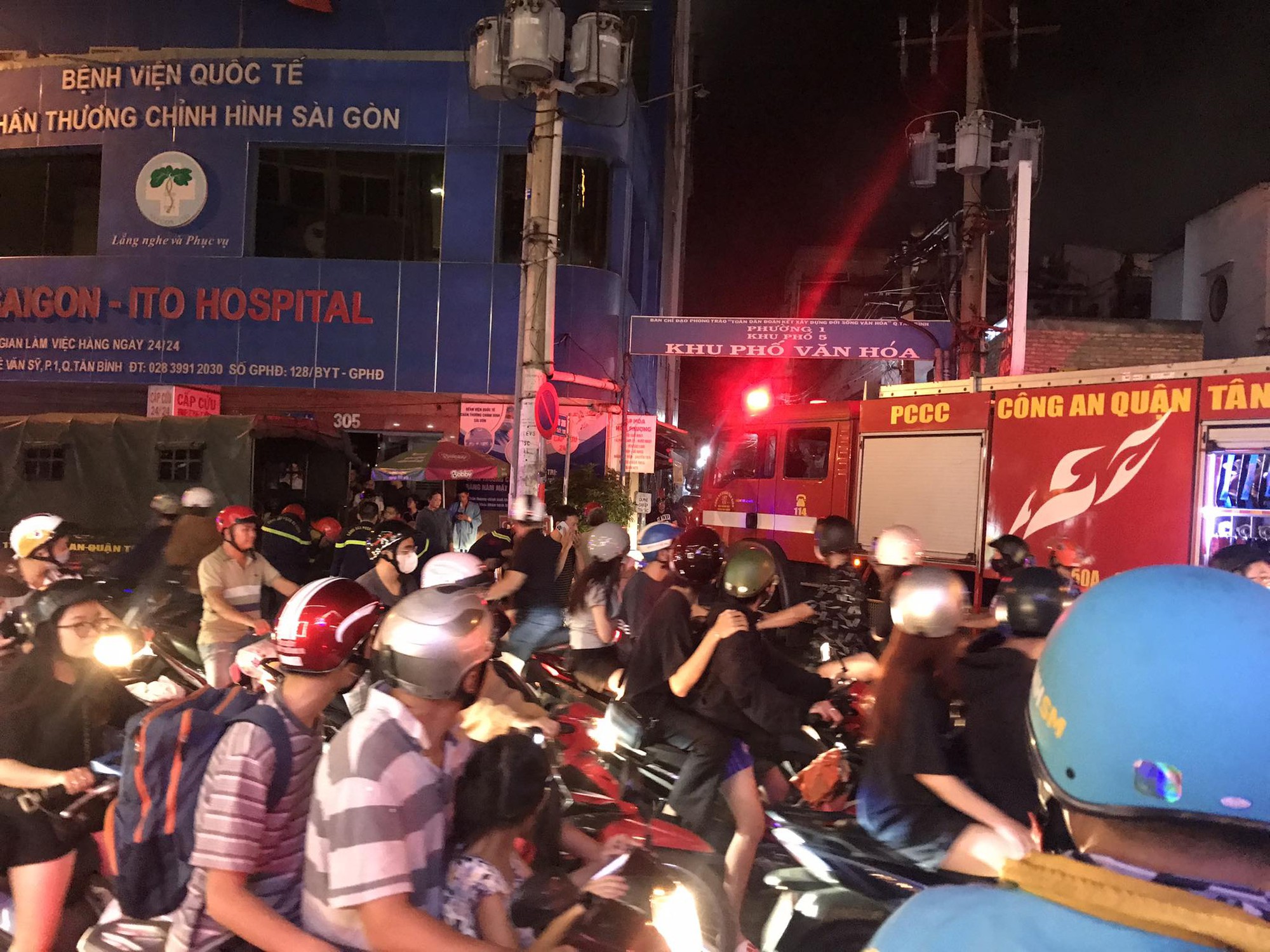 Cháy nhà ở quận Tân Bình, hai người thiệt mạng