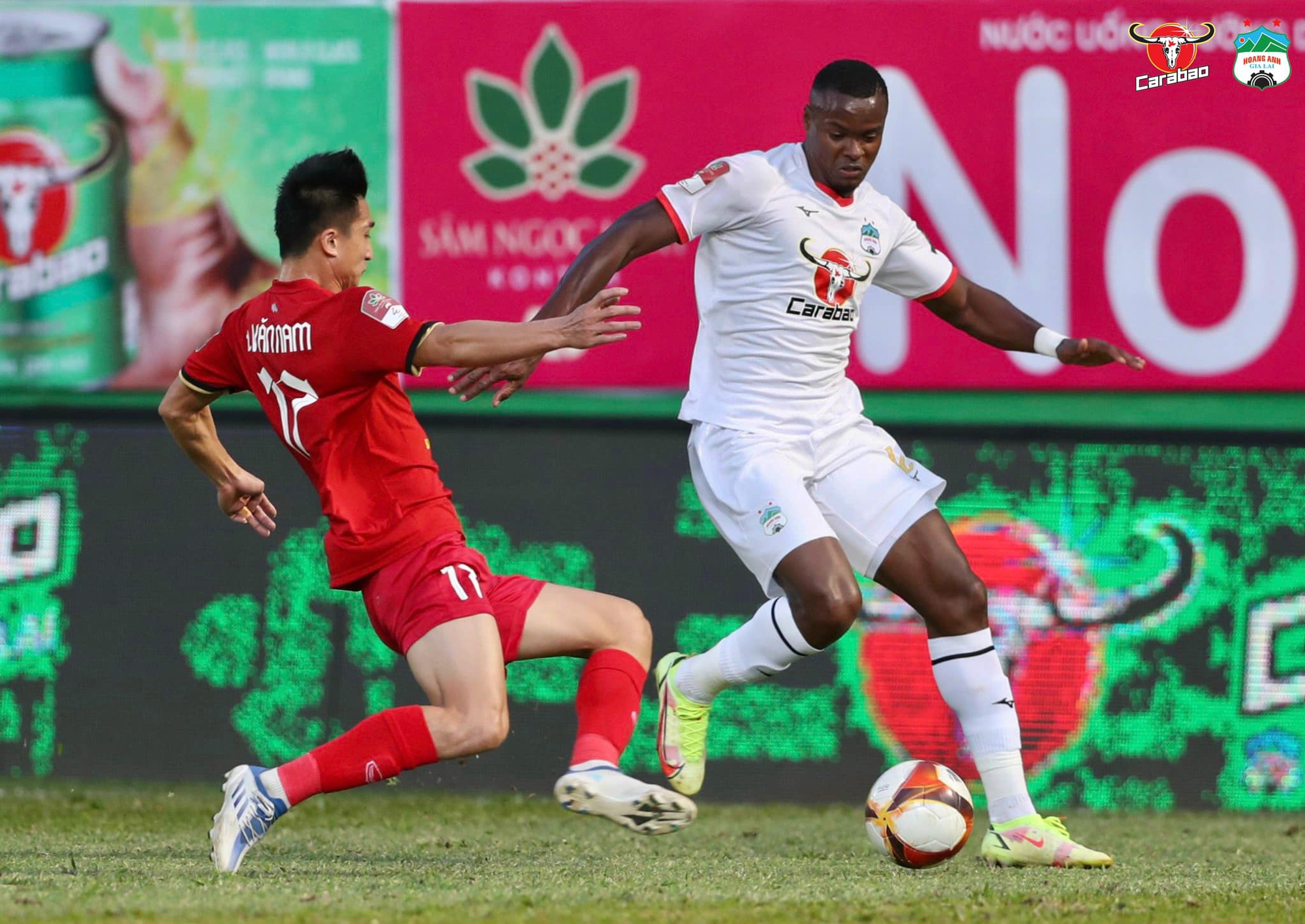 CLB HAGL bị chia điểm trên sân nhà Pleiku