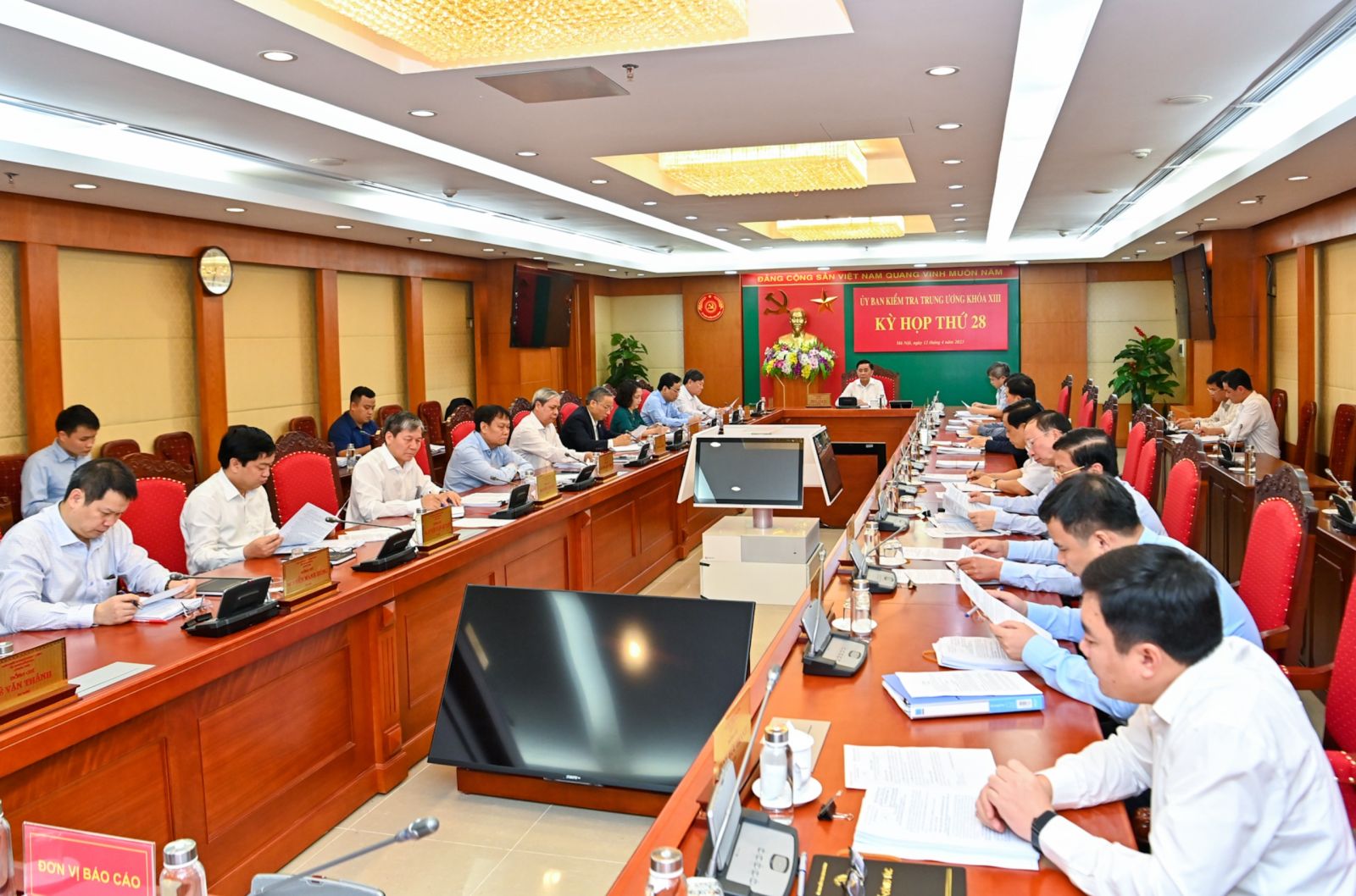 Ubkt Trung ương đề Nghị Bộ Chính Trị Ban Bí Thư Kỷ Luật Hàng Loạt Lãnh đạo