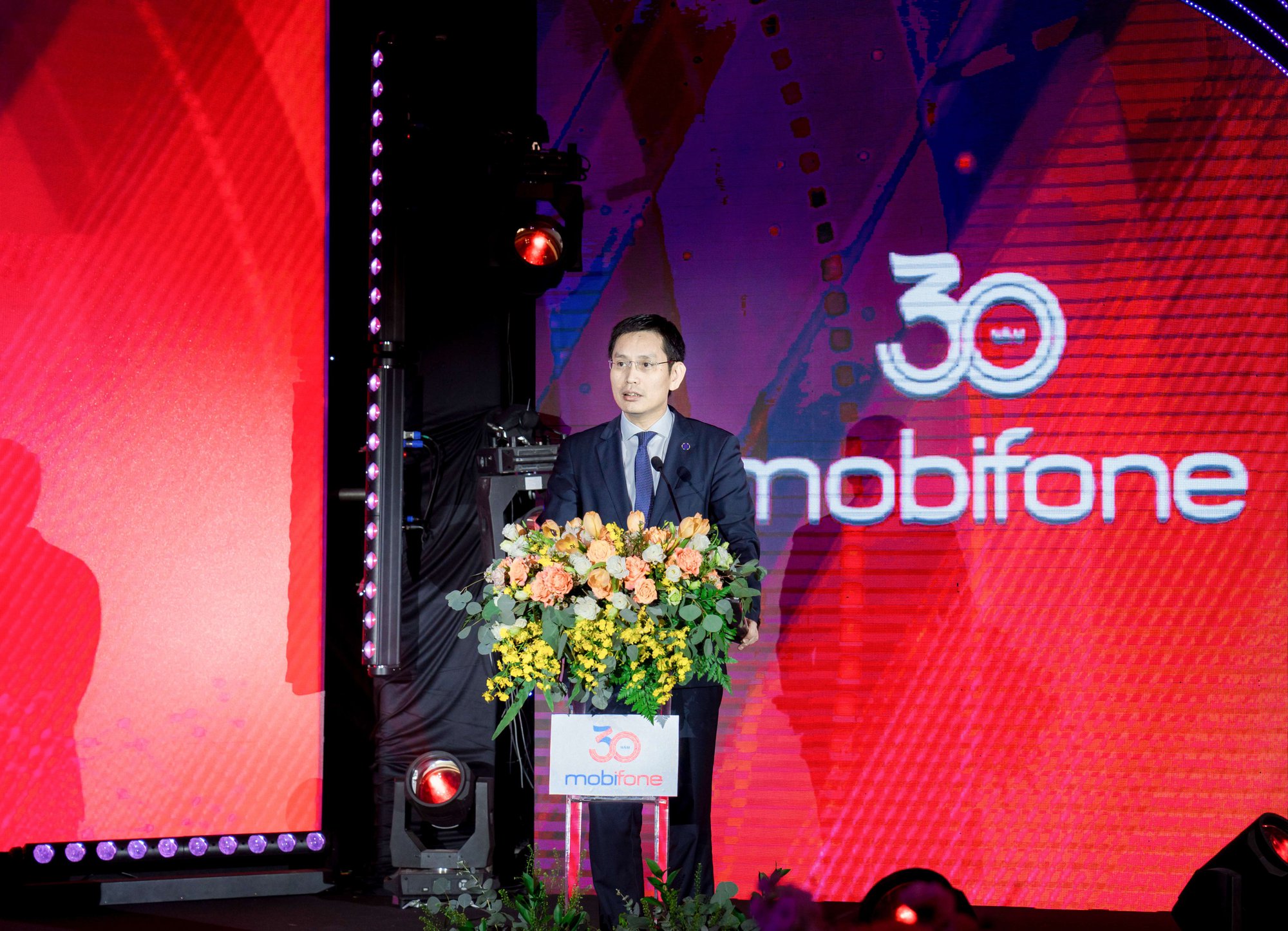 [Khoa học công nghệ] Kỷ niệm 30 năm thành lập, MobiFone ra mắt thương ...