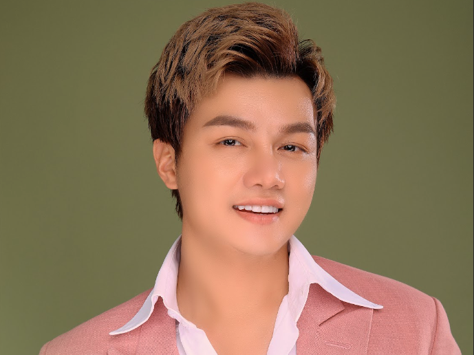 "Chàng trai hát rong" Phan Duy Anh tái xuất sau phẫu thuật