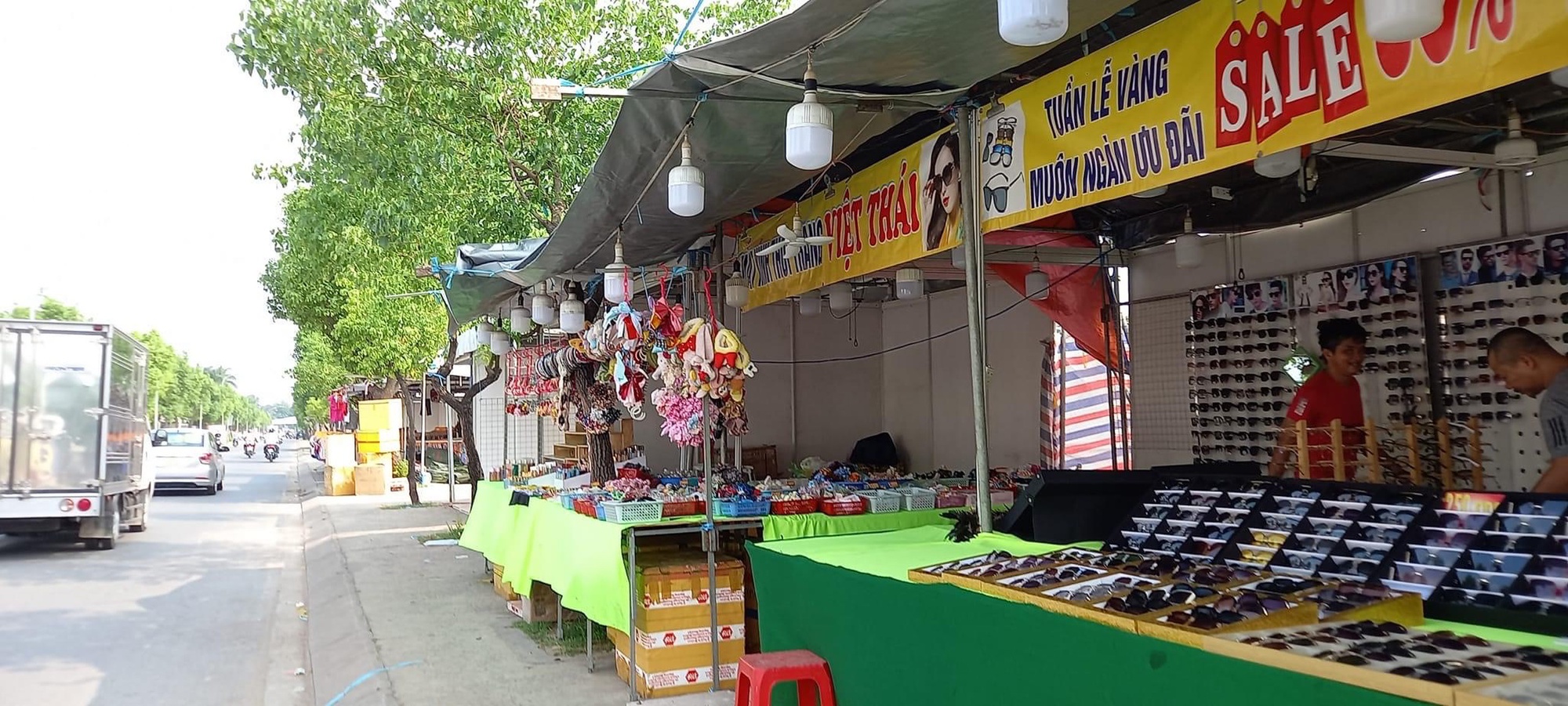 Tối nay, mở cửa chợ đêm Hóc Môn
