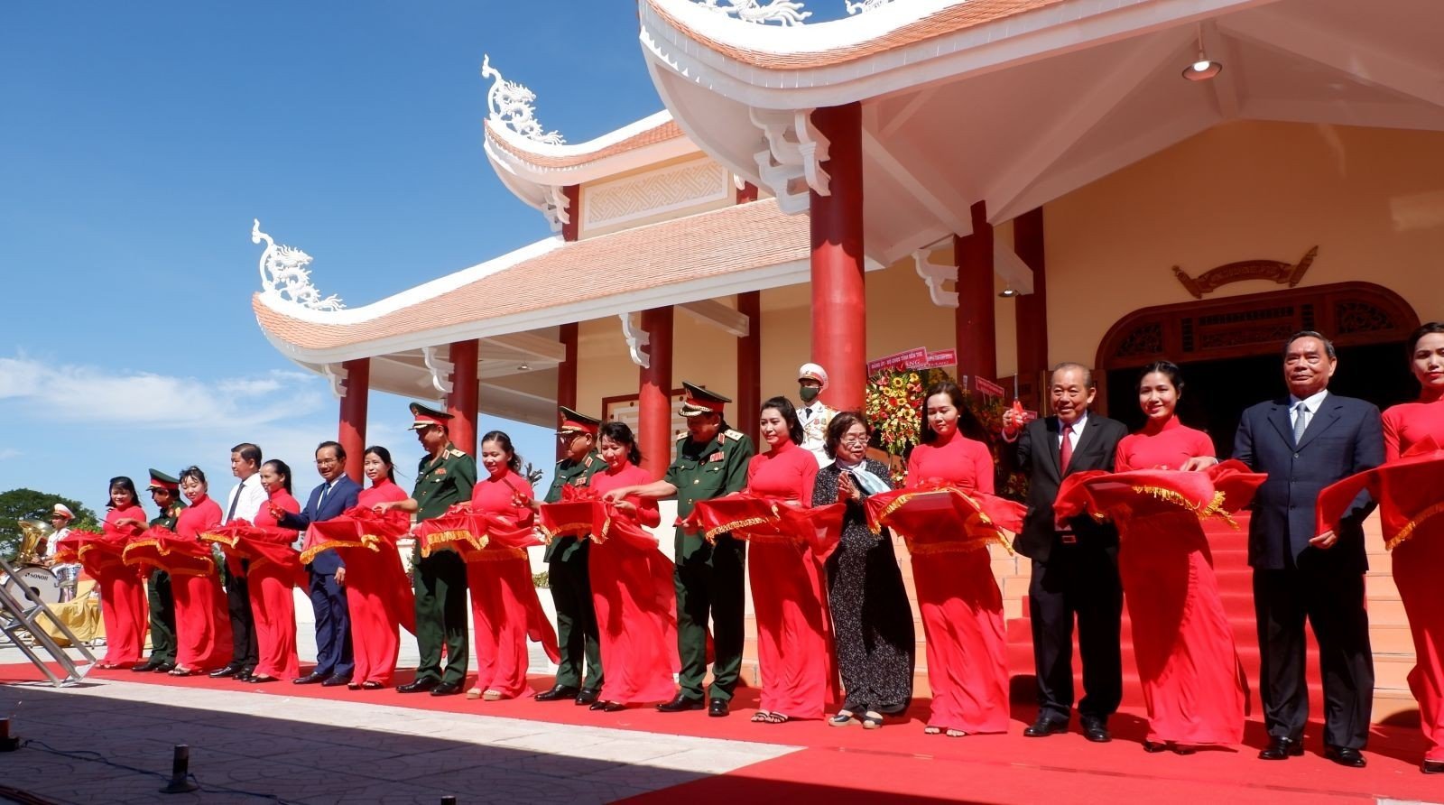 Long Khốt anh hùng