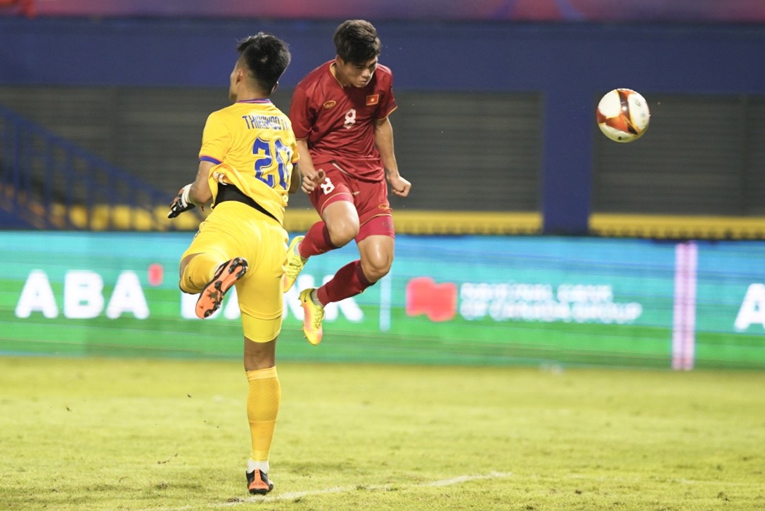 Hòa U22 Thái Lan 1-1, U22 Việt Nam gặp U22 Indonesia ở bán kết