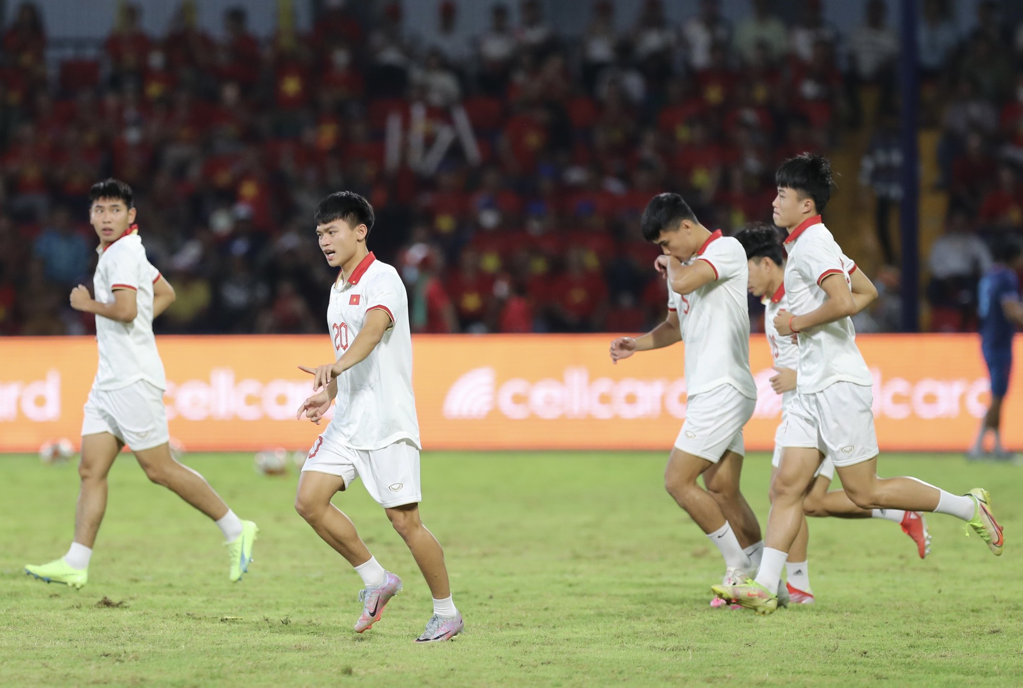 Hòa U22 Thái Lan 1-1, U22 Việt Nam gặp U22 Indonesia ở bán kết